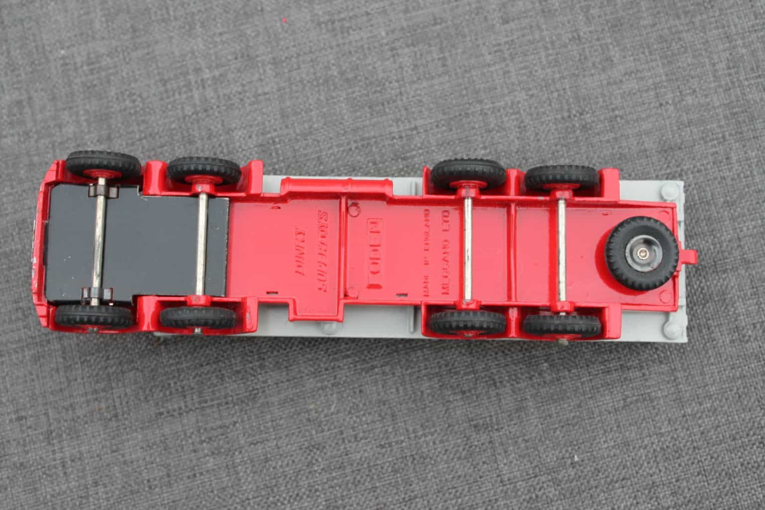 Dinky Toys 905 Foden 2nd Cab Chain Lorry - Diecast