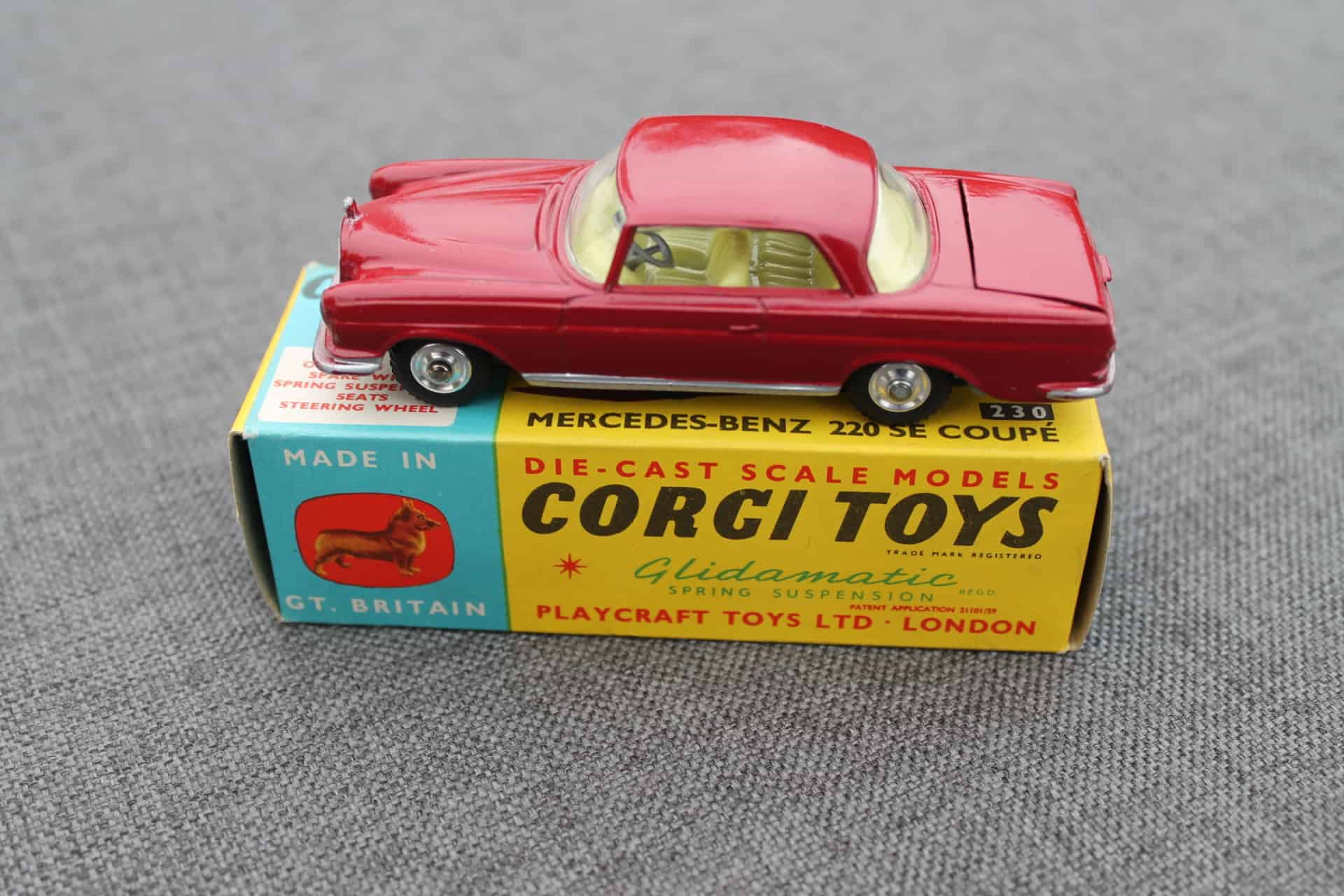 Corgi 230 Mercedes Benz 220 SE | Mint