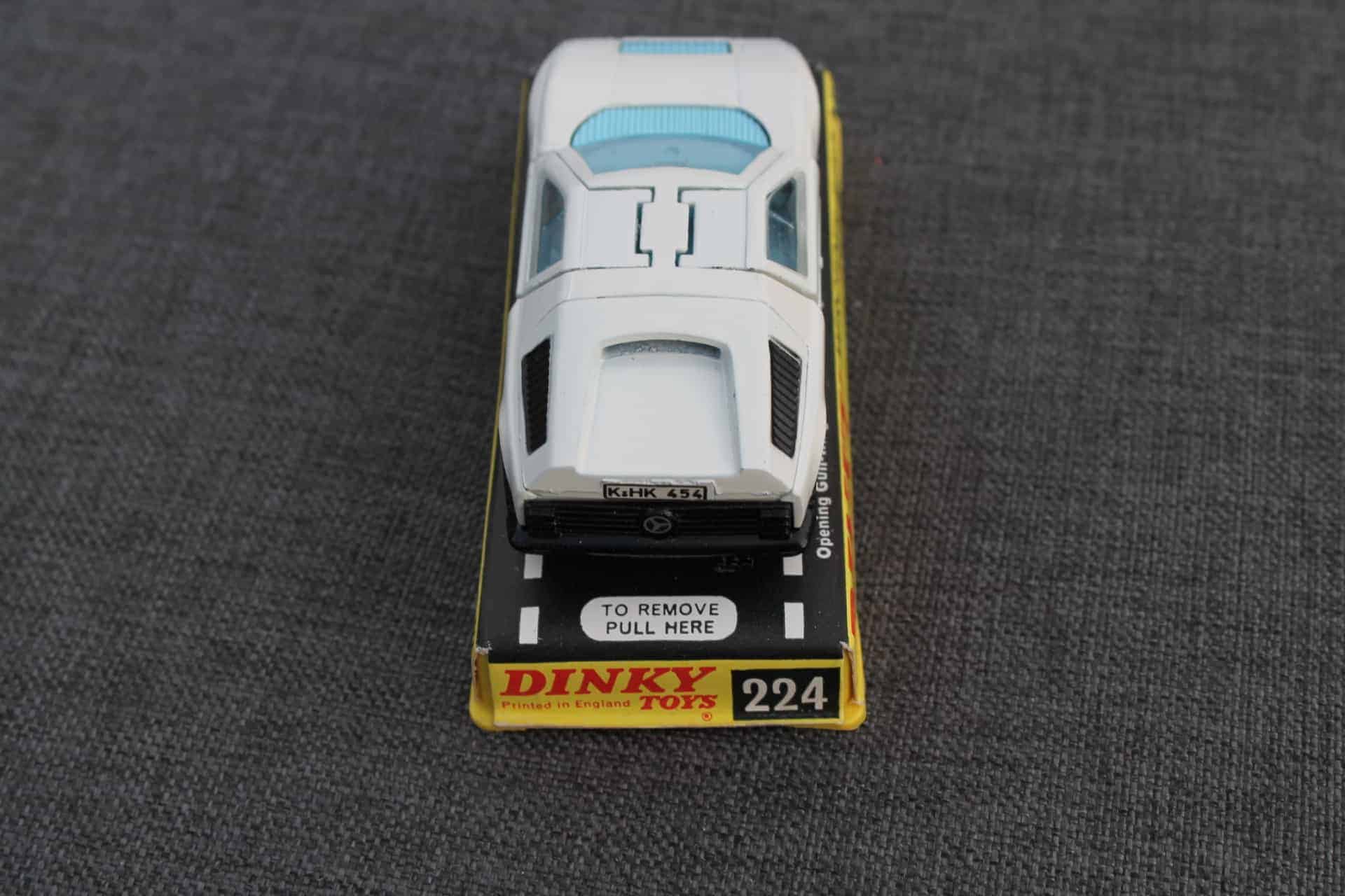 224 Dinky Toys Mercedes Benz C111 - Diecast