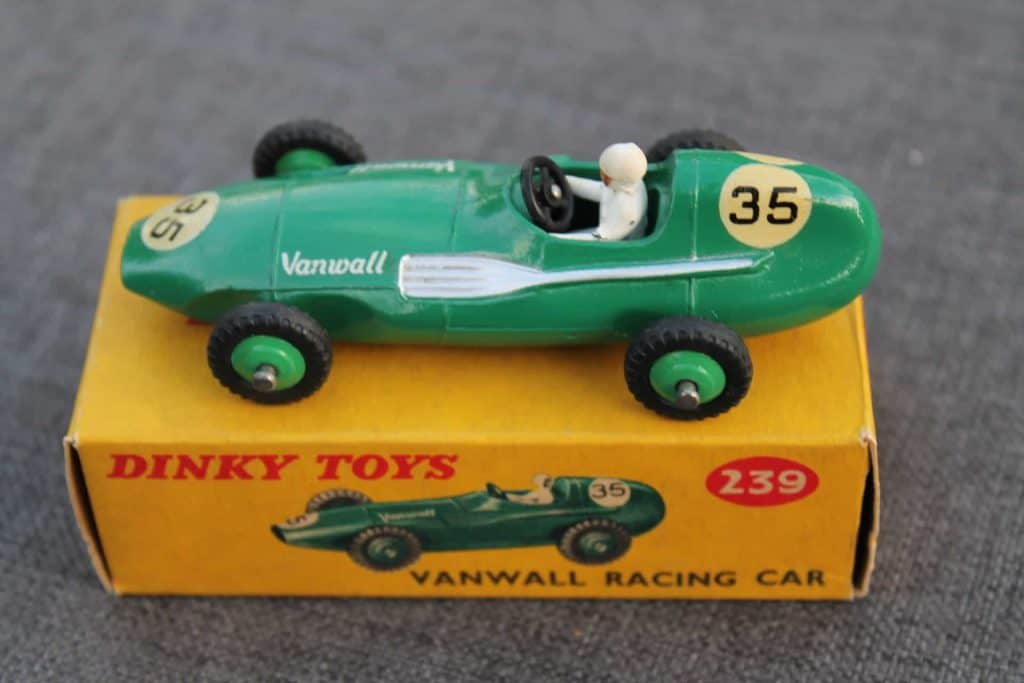 Dinky Toys 239 Vanwall Racing Car - Diecast