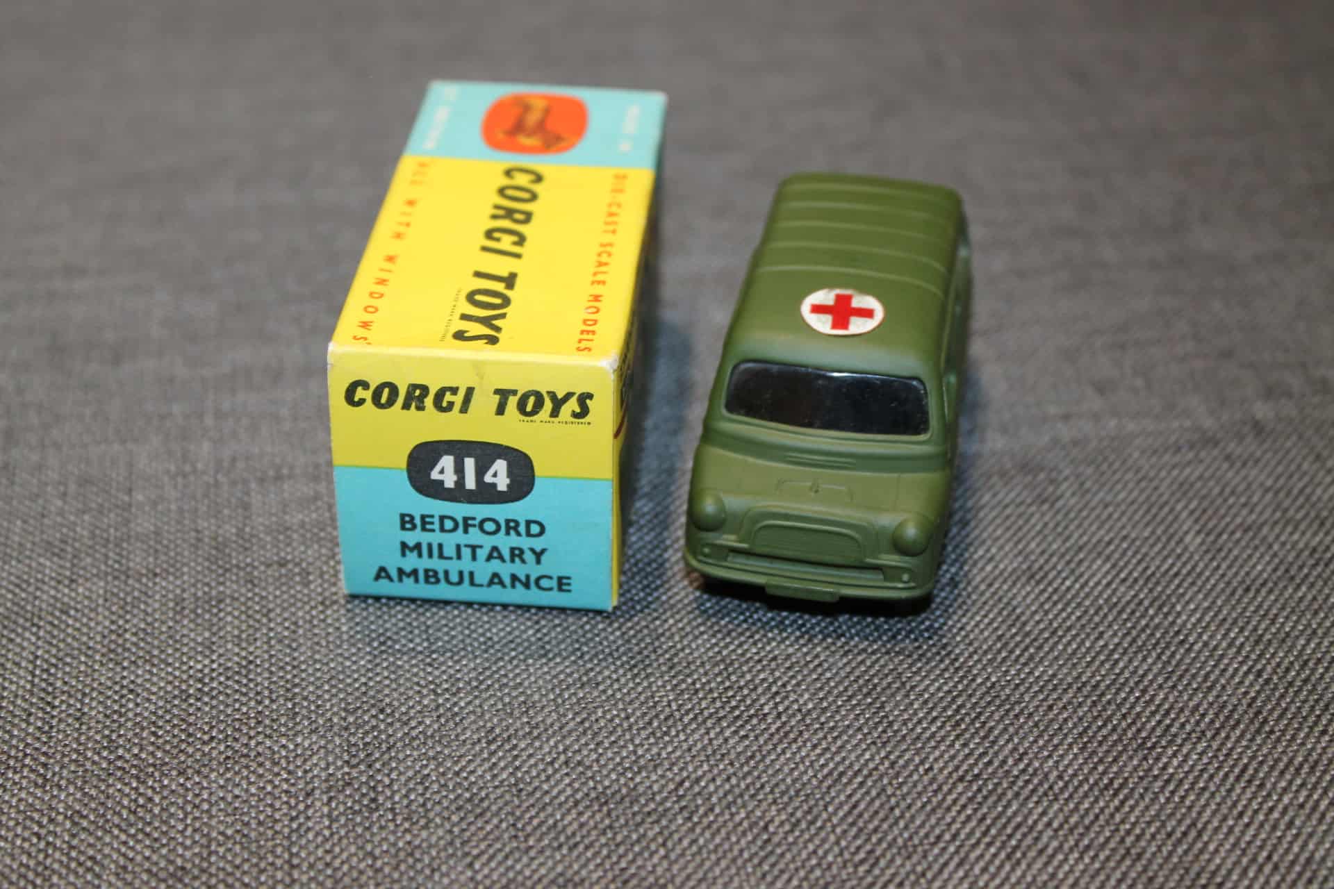 Corgi Toys 414 Bedford Military Ambulance - Diecast