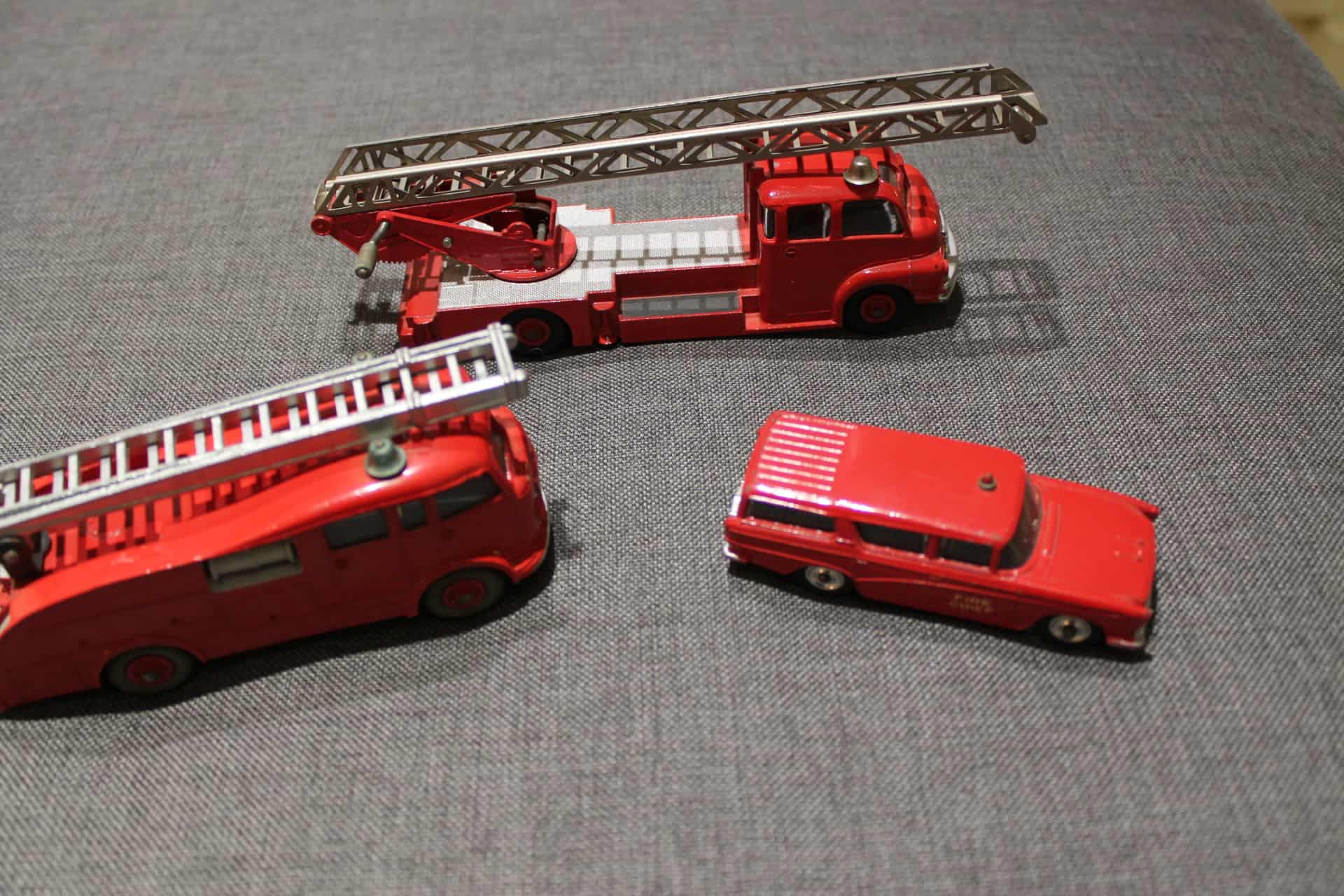 Dinky Toys 957 Fire Service Set - Diecast