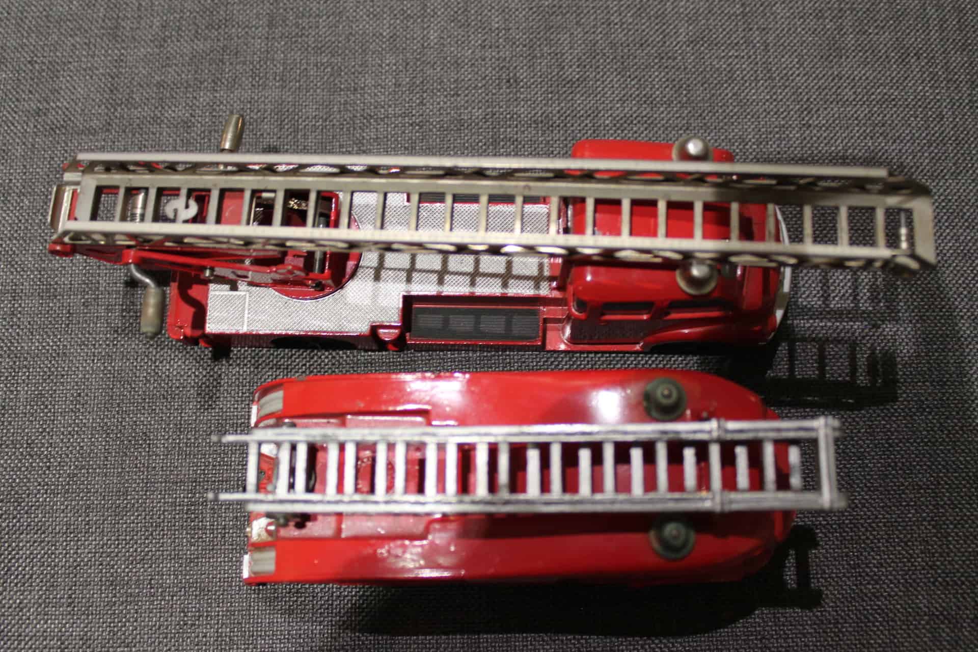 Dinky Toys 957 Fire Service Set - Diecast