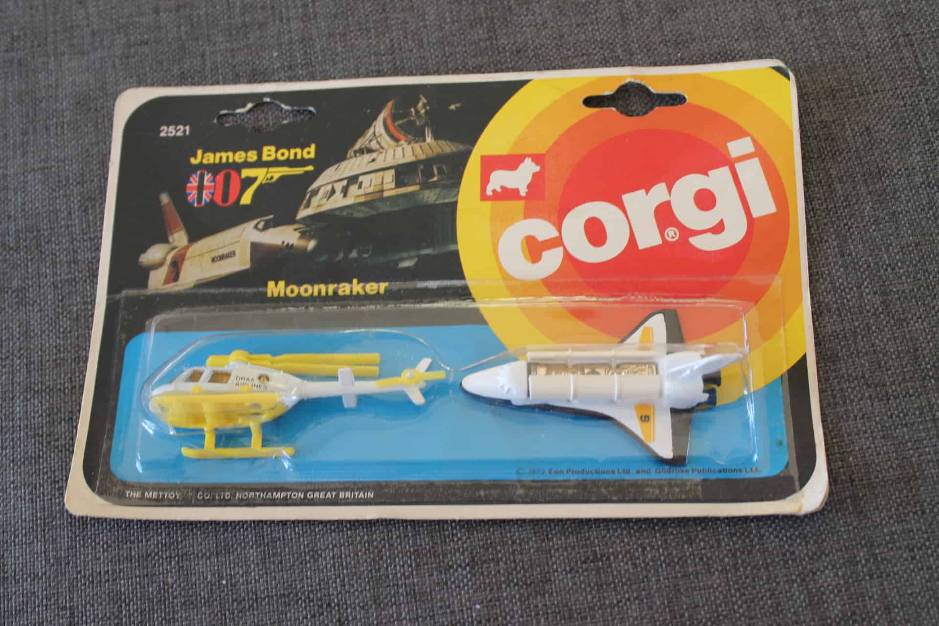 Corgi Toys Juniors 2521 James Bond 'Moonraker' set - Diecast