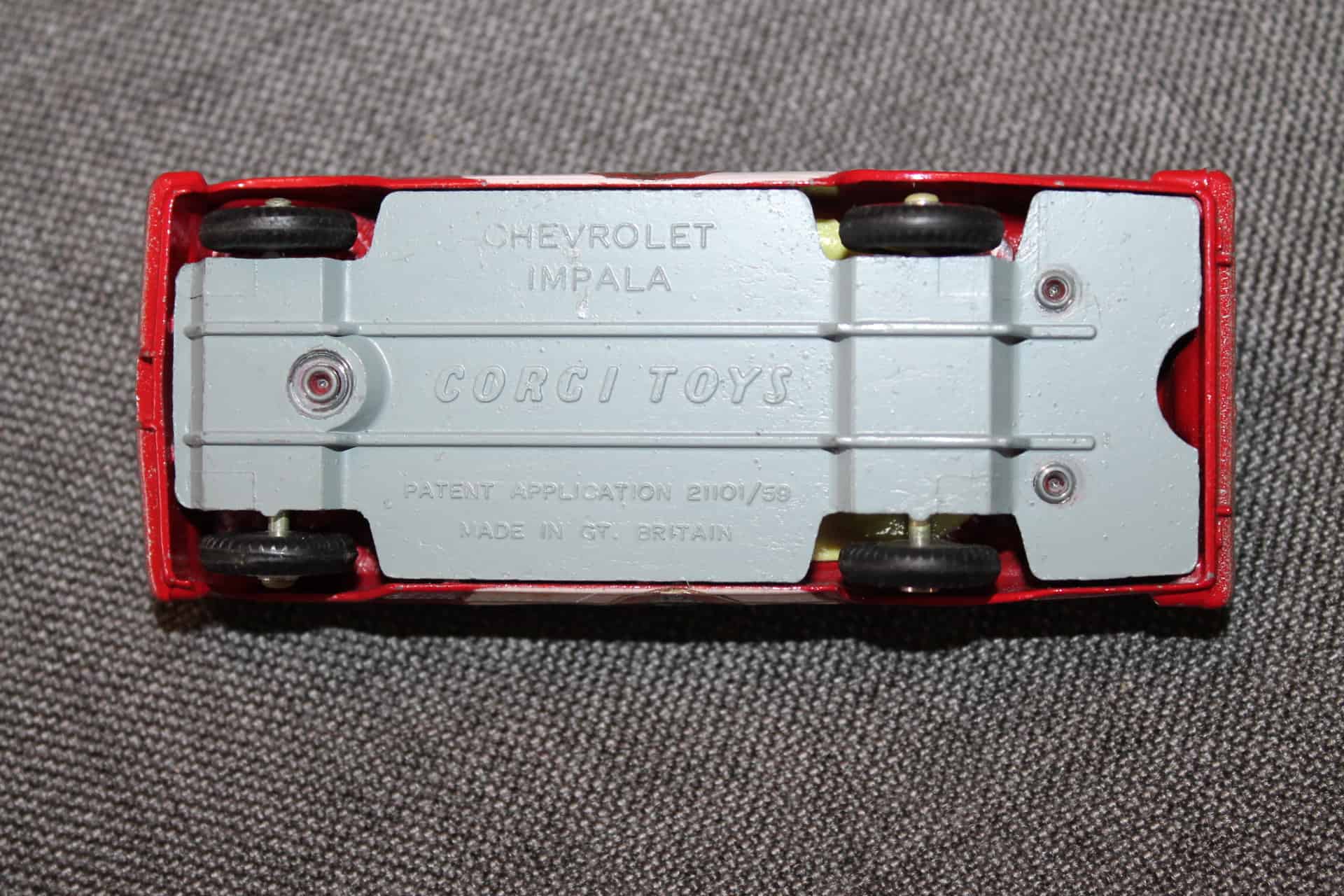 Corgi Toys 439 Chevrolet Fire Chief Car - Diecast