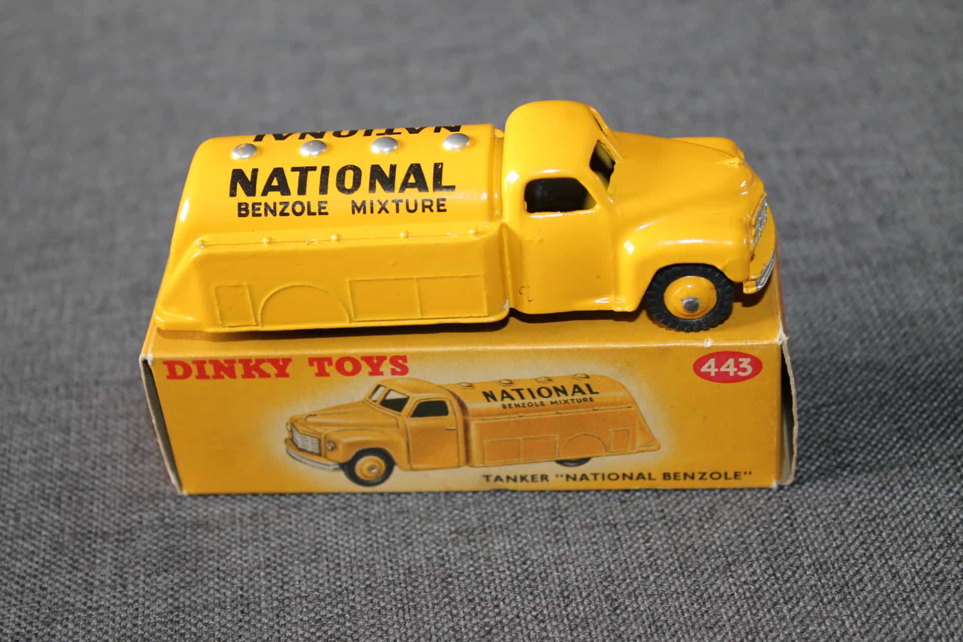Dinky 443 Studebaker Tanker 'National Benzole' | Mint