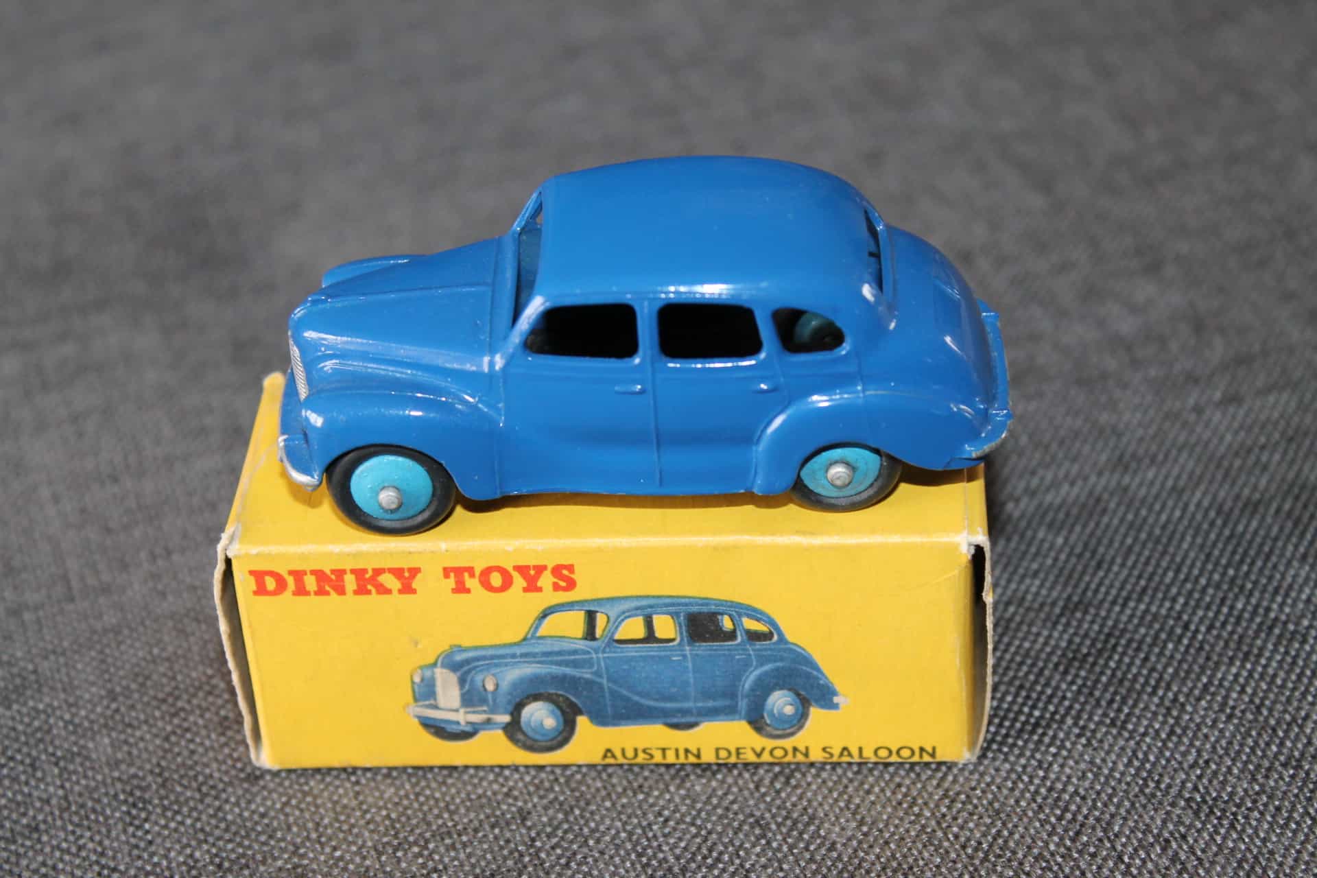 Dinky Toys 152 Austin Devon - Diecast