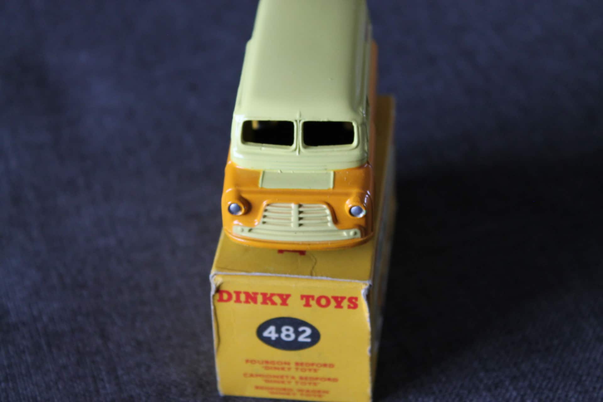 Dinky Toys 482 Bedford 'Dinky Toys' Van - Diecast
