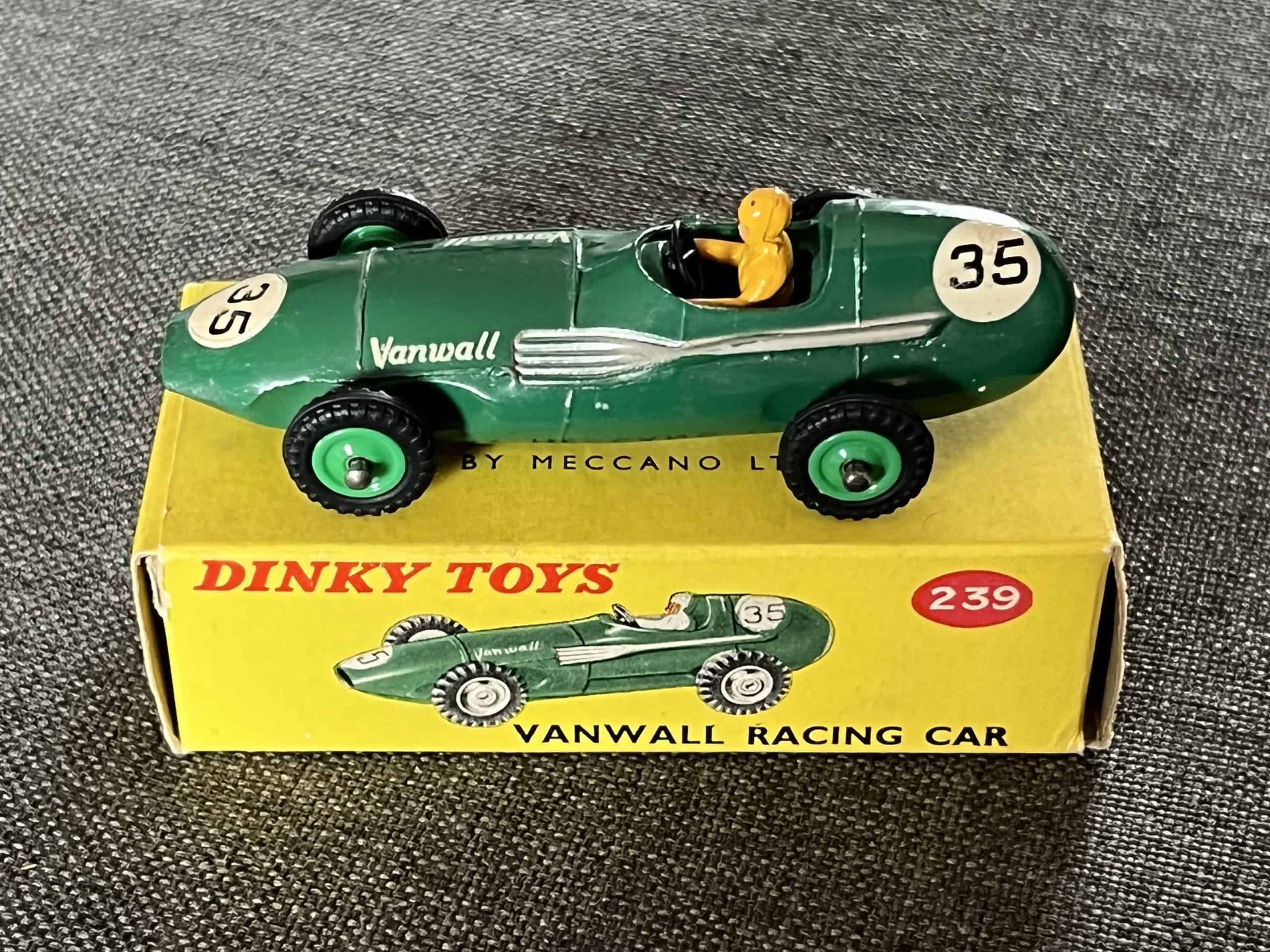 Dinky 239 Vanwall Racing Car | Almost Mint | Own collection
