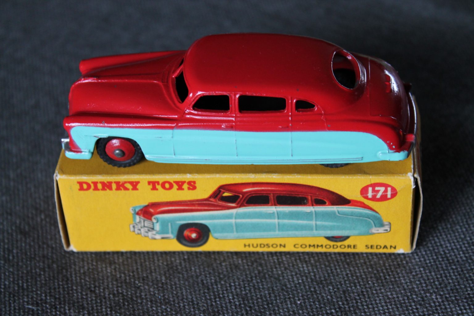 Dinky 171 Hudson Commodore Lowline | spots