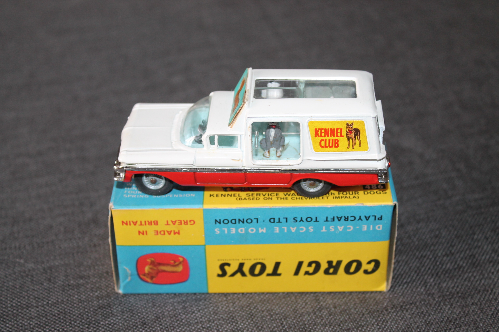 Corgi Toys 486 Chevrolet Kennel Service Wagon - Diecast