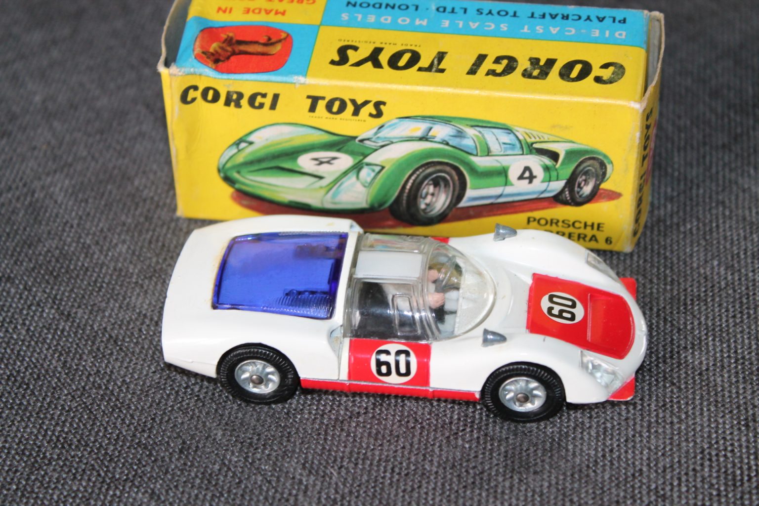 Corgi Toys 330 Porsche Carrera 6 - Diecast