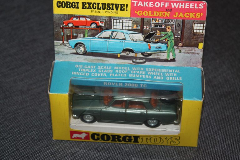 Corgi Toys 275 Rover 2000 TC 'Golden Jacks' - Diecast
