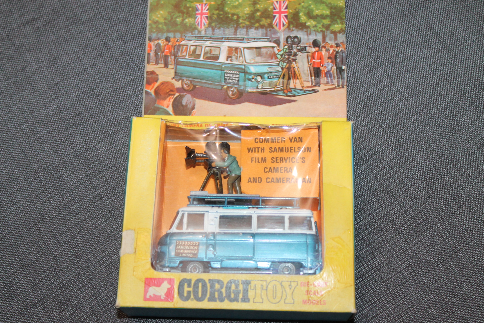 Corgi Toys 479 Commer Mobile Camera Unit 'Samuelson' - Diecast