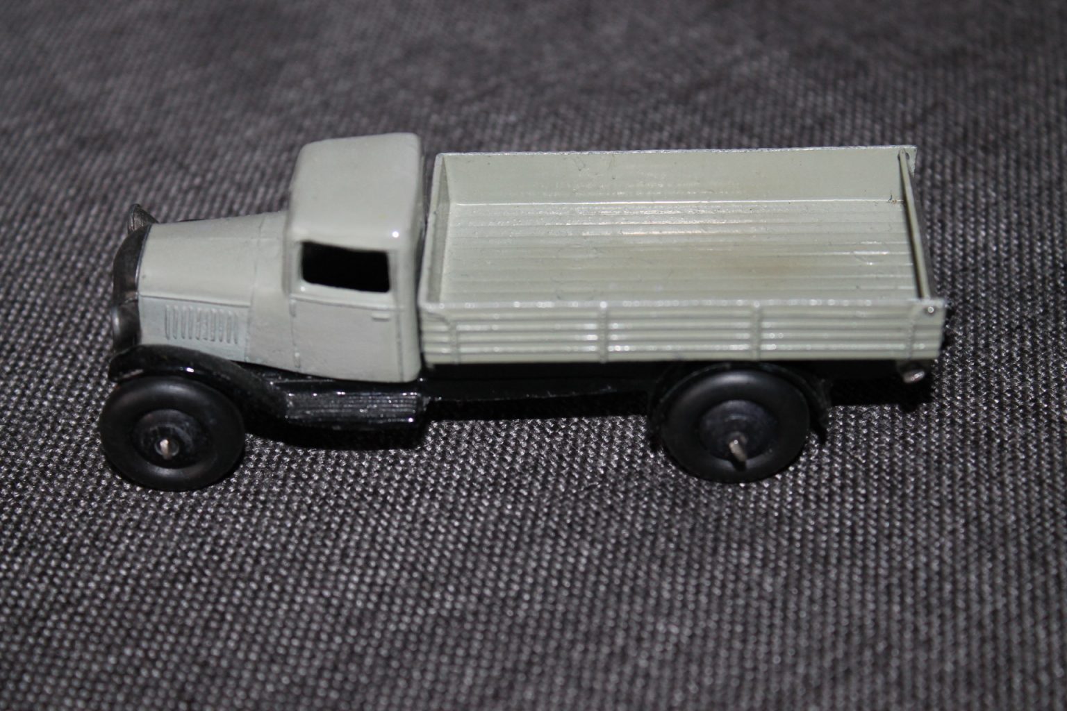 Dinky Toys 025e Tipping Wagon - Diecast