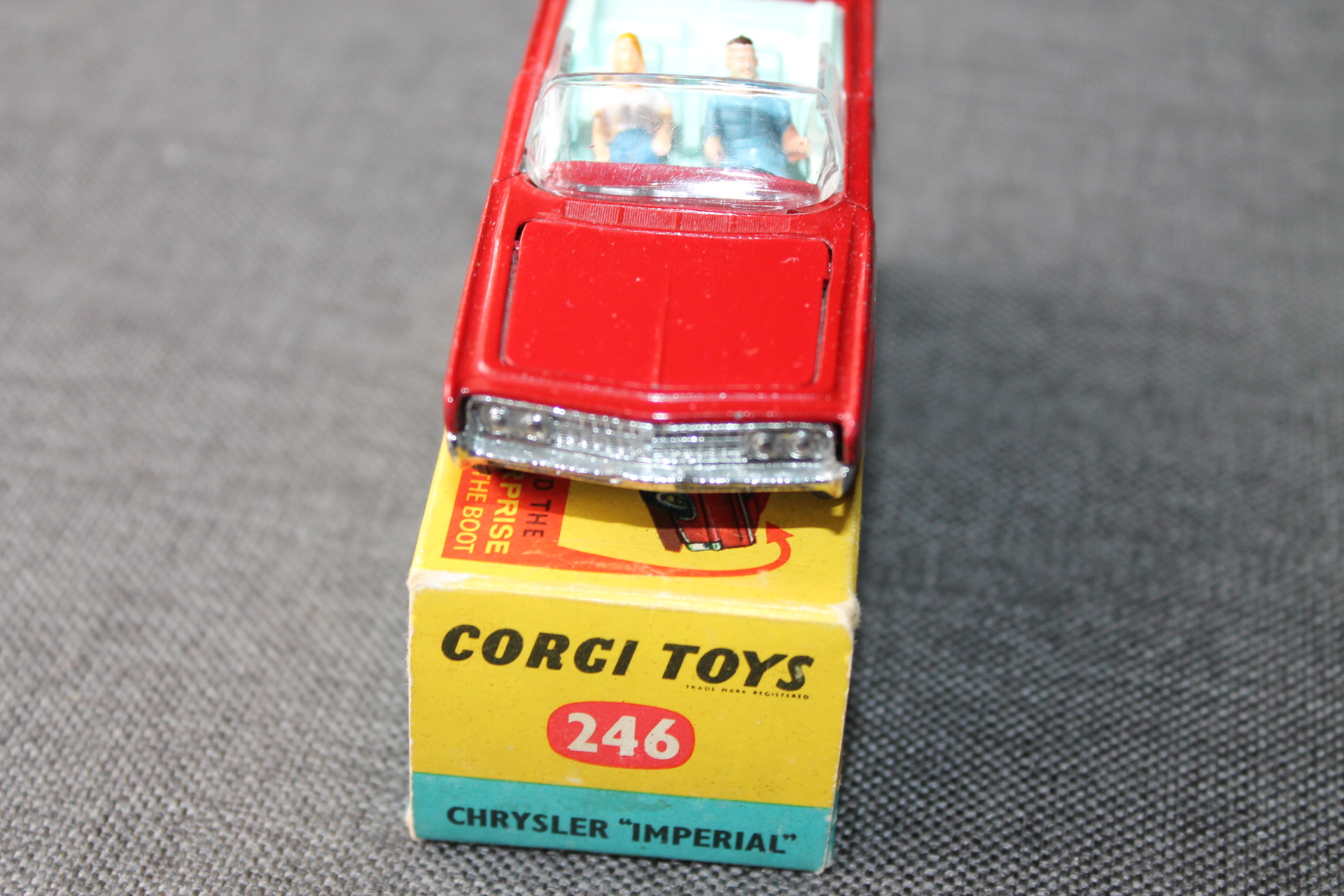 Corgi Toys 246 Chrysler Imperial - Diecast