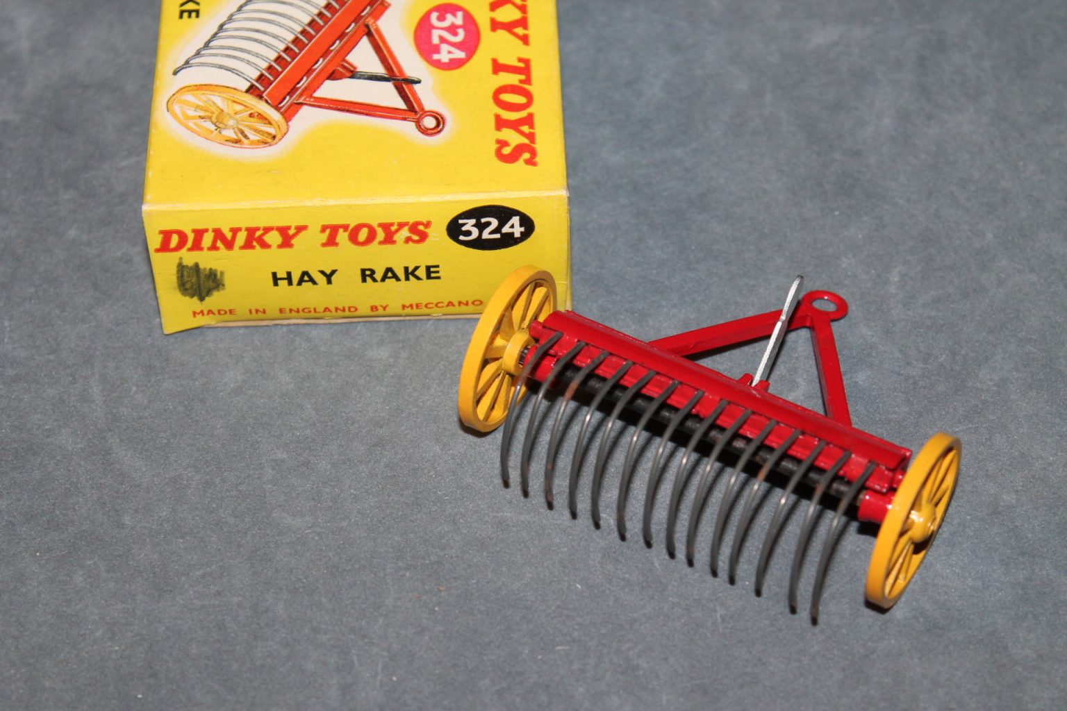 Dinky 324 Hay Rake