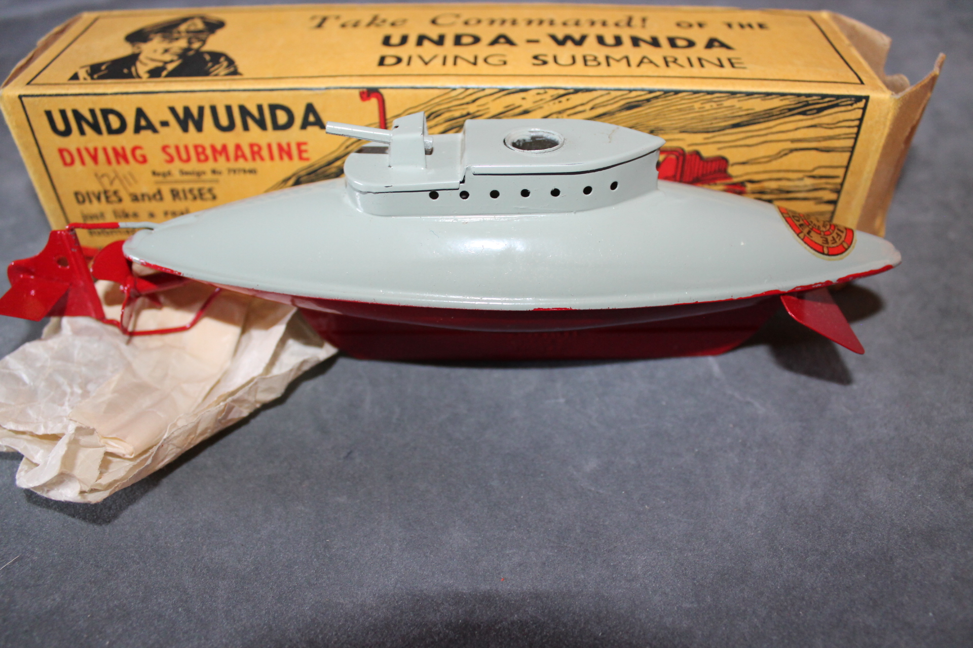 Sutcliffe Clockwork Unda Wunda Diving Submarine - Diecast