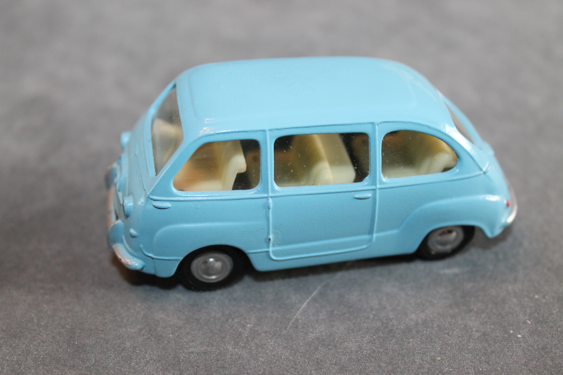 Spot-on Toys 120 Fiat Multipla - Diecast