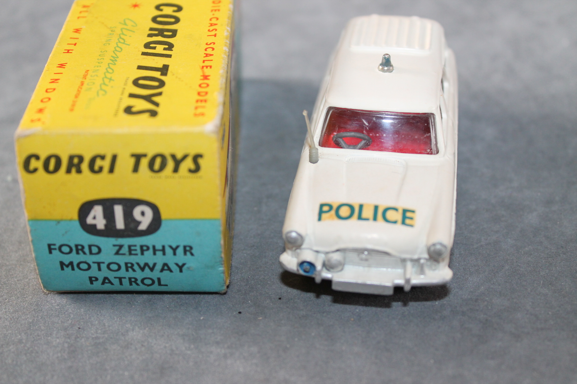Corgi Toys 419 Ford Zephyr Motorway Patrol - Diecast