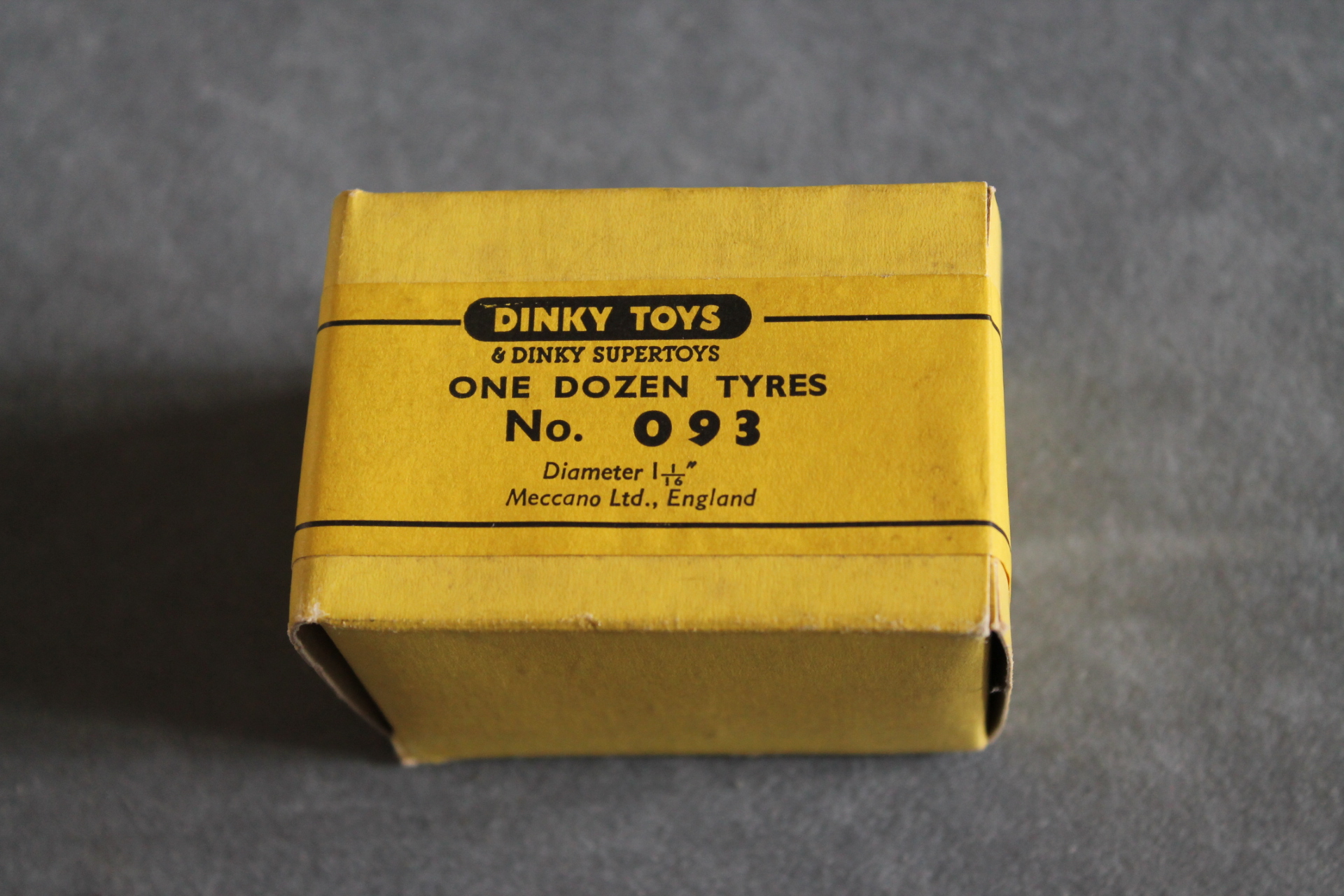 Dinky 093 Tyres | Mint