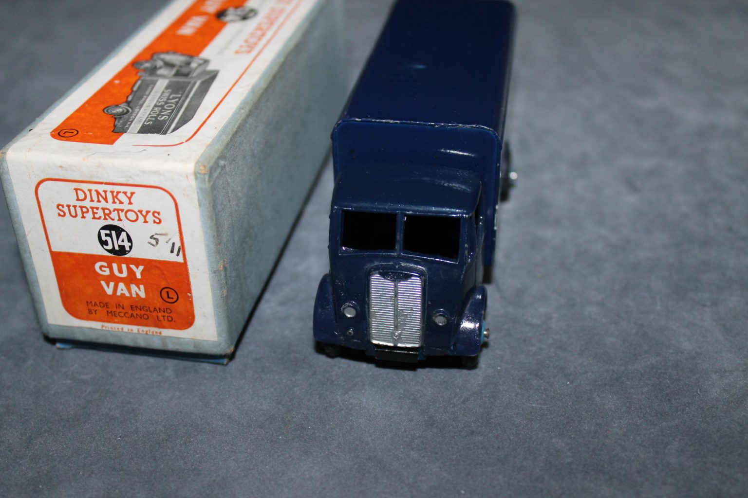 Dinky Toys 514 Guy Lyons Van - Diecast