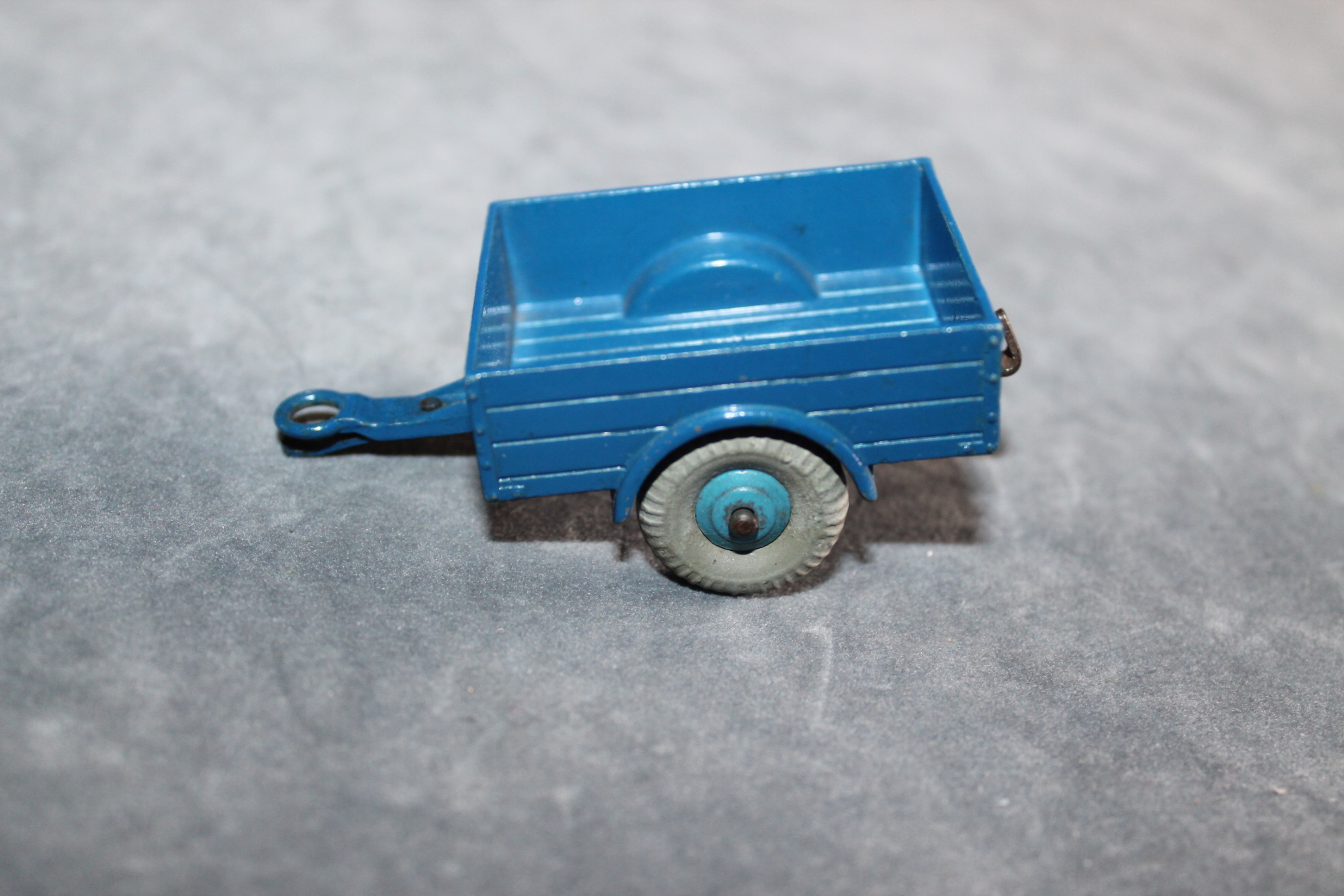 Dinky 027M Trailer | deep blue | Almost Mint