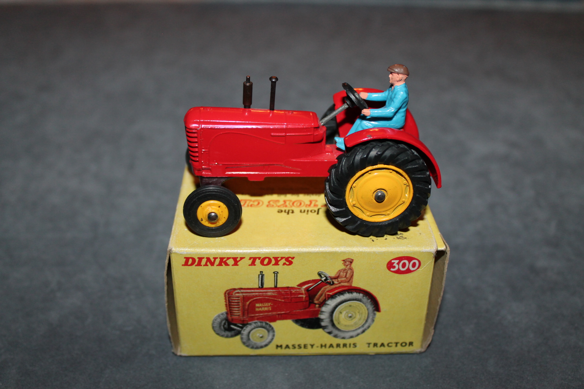Dinky 300 Massey Ferguson Tractor | Almost Mint