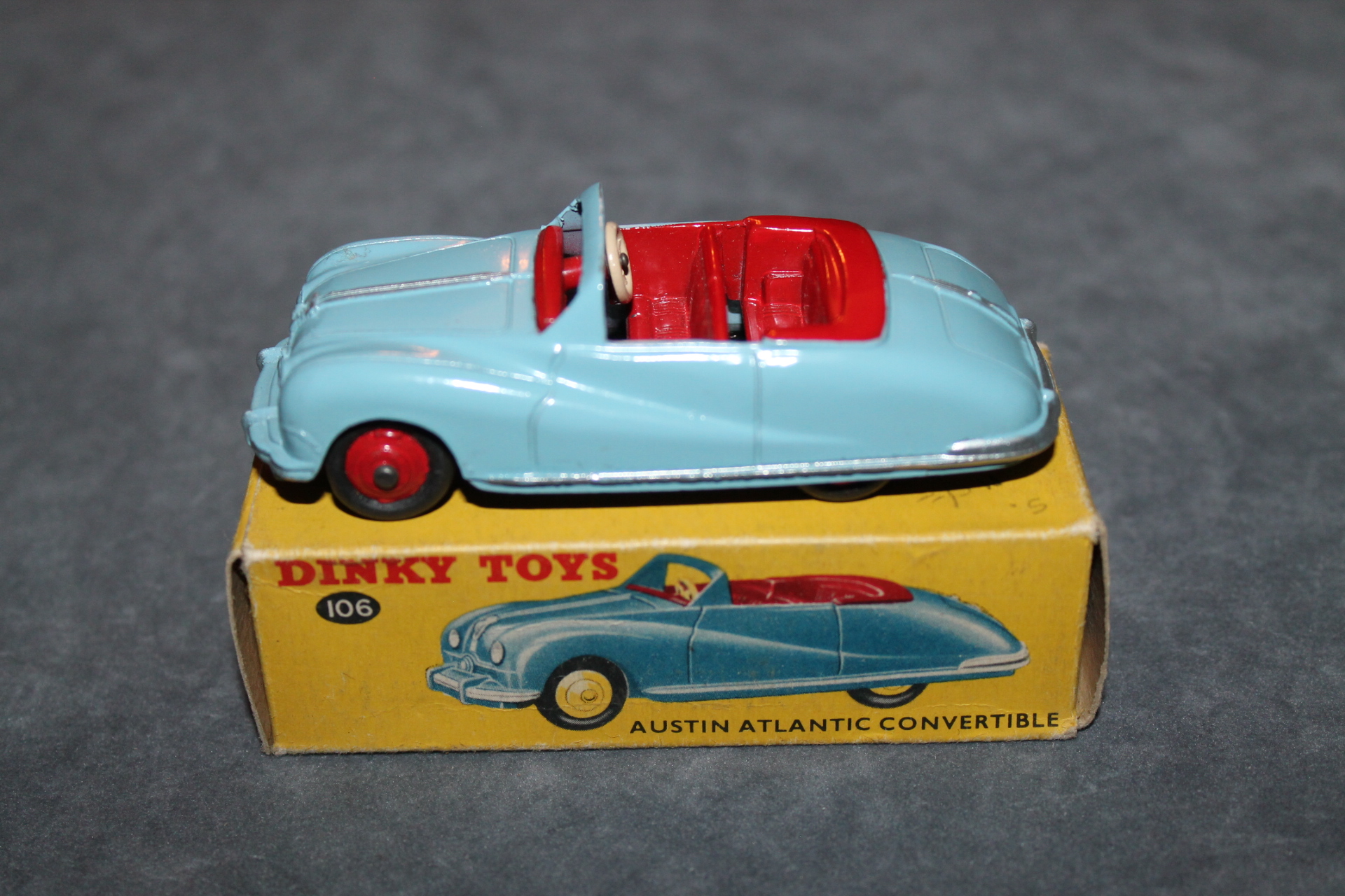 Dinky Toys 106 Austin Atlantic Convertible - Diecast