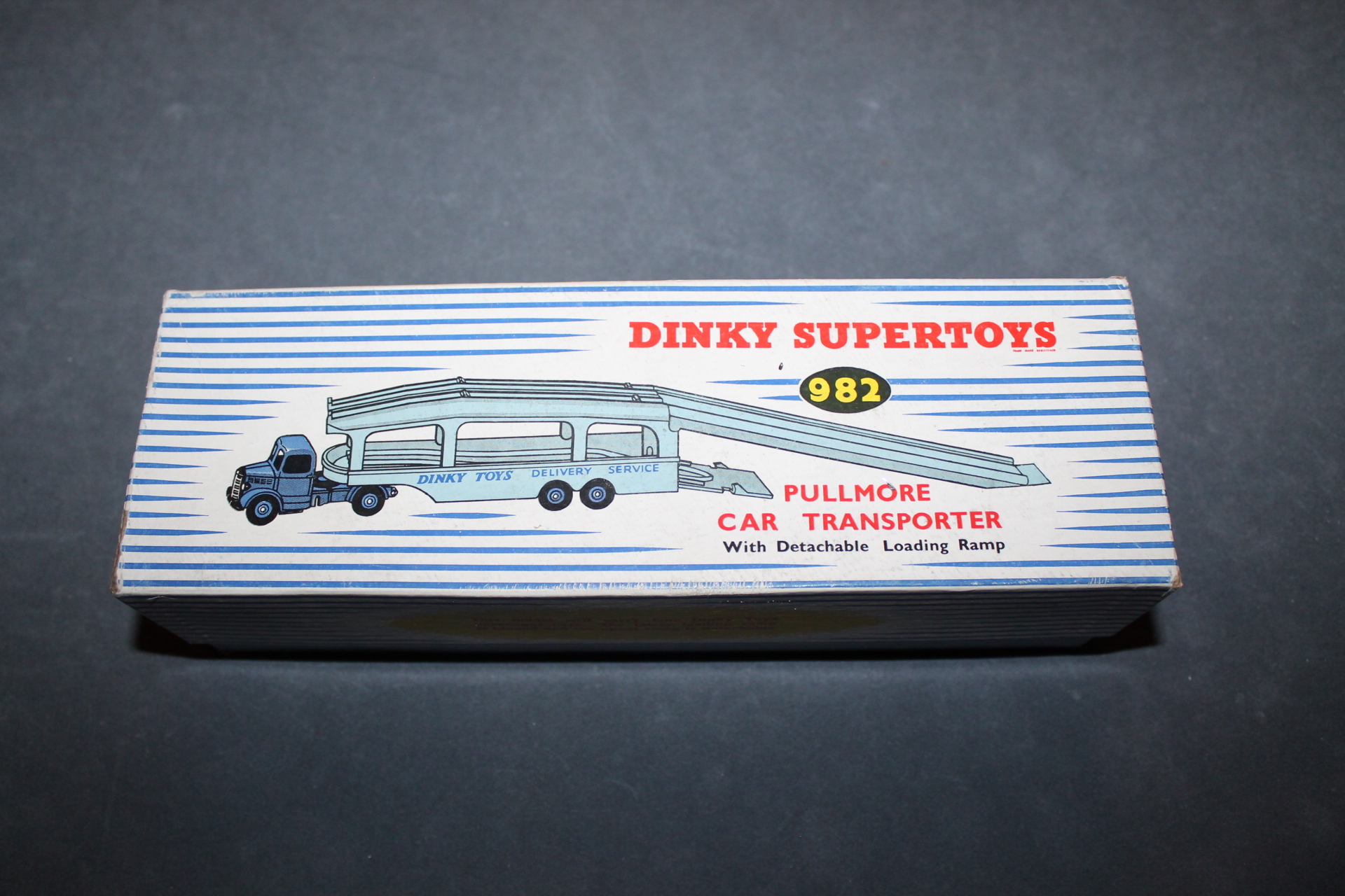 Dinky Toys 982 Pullmore Car Transporter & 994 Ramp - Diecast