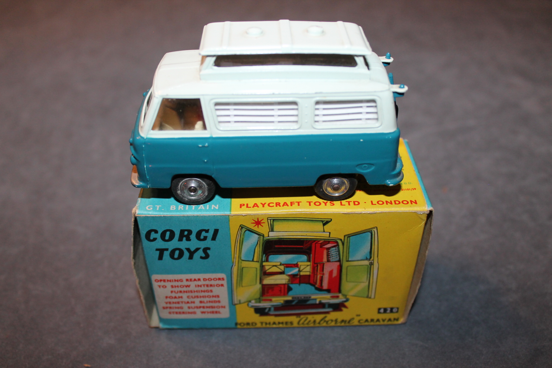 Corgi Toys 420 Ford Thames Airborne Caravan - Diecast