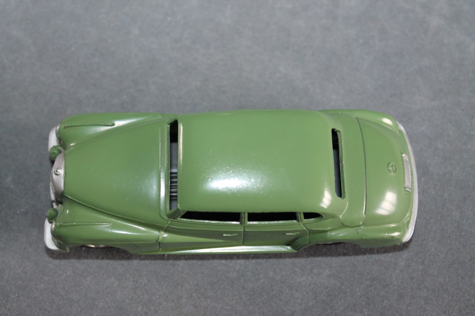 Marklin Toys 8003 Mercedes Benz Saloon 300 - Diecast