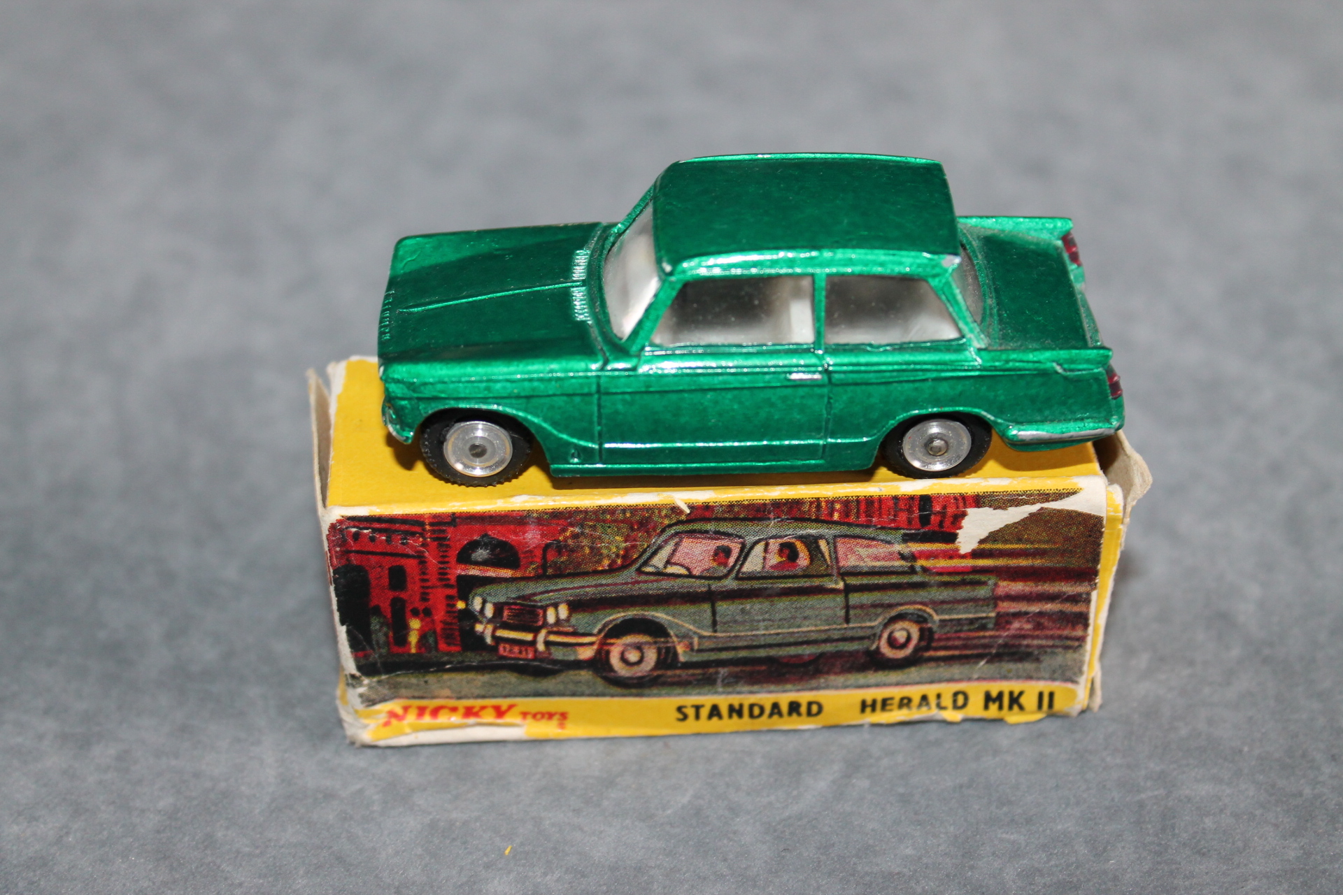 Nicky Toys 054 Standard Herald - Diecast