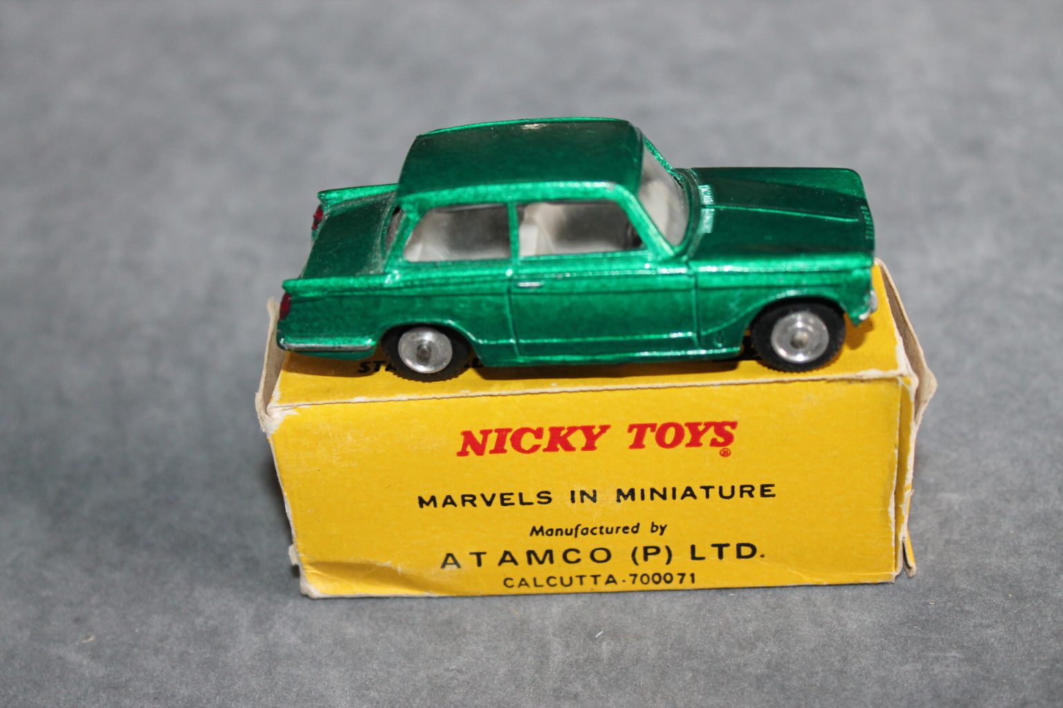 Nicky Toys 054 Standard Herald - Diecast