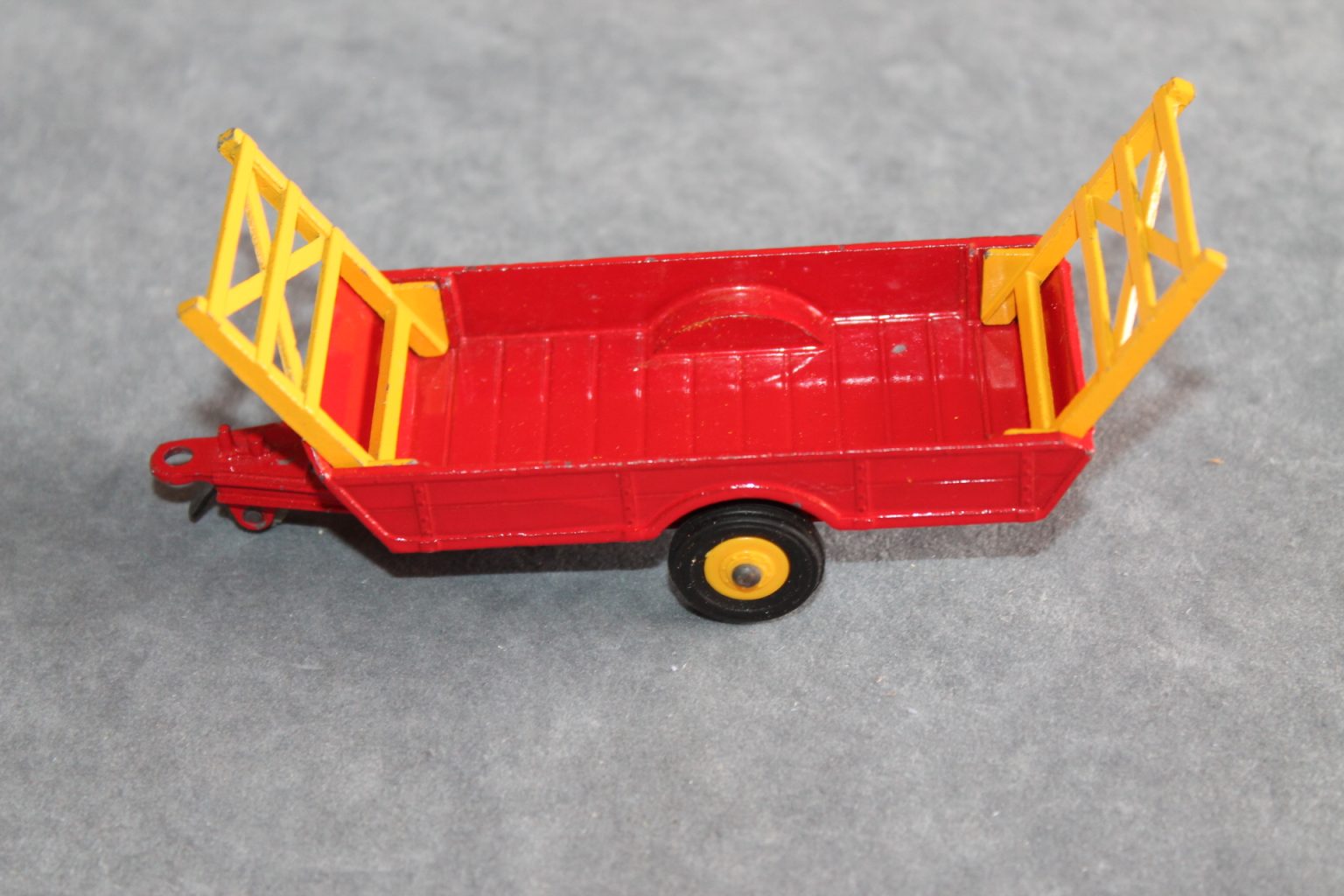 Dinky 320 Harvest Trailer | bright red | Near Mint