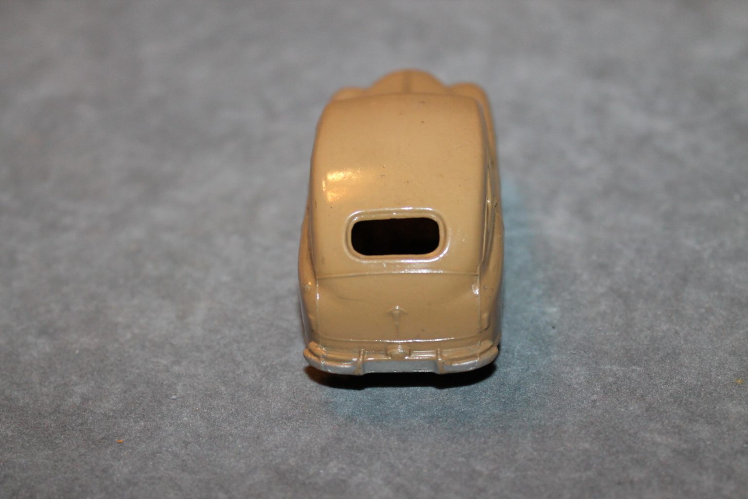 Dinky Toys 040E Standard Vanguard Open rear wheel arch - Diecast