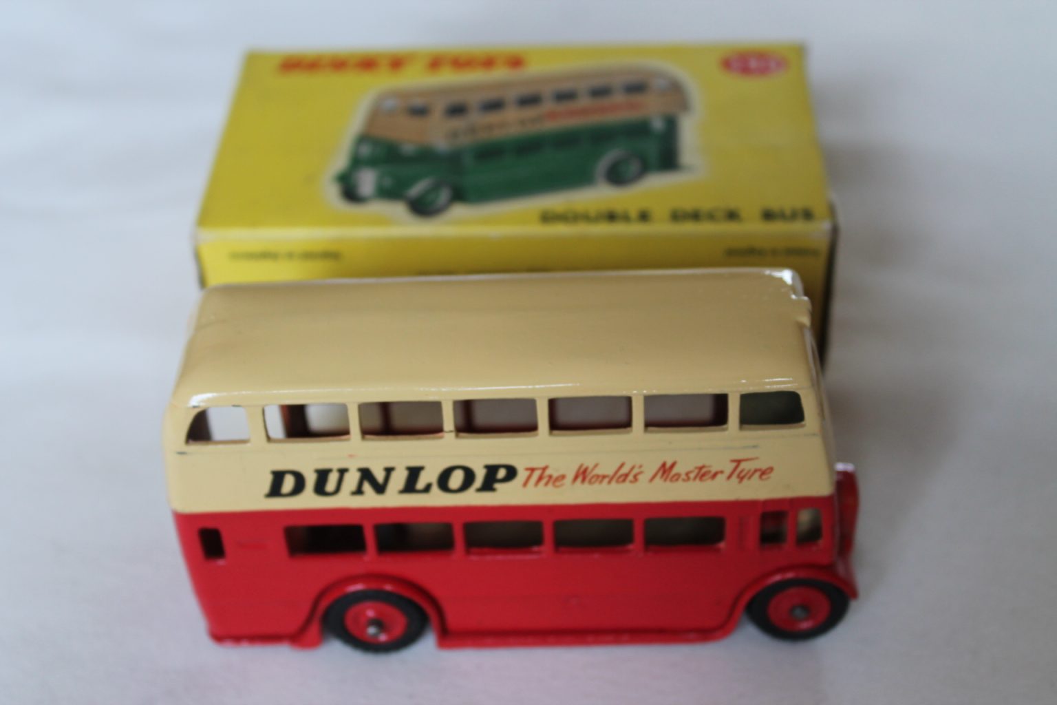Dinky Toys 290 Double Decker Bus - Diecast