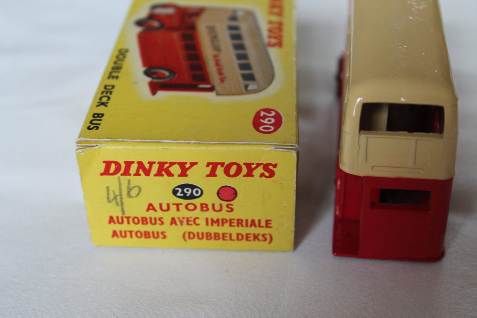 Dinky Toys 290 Double Decker Bus - Diecast