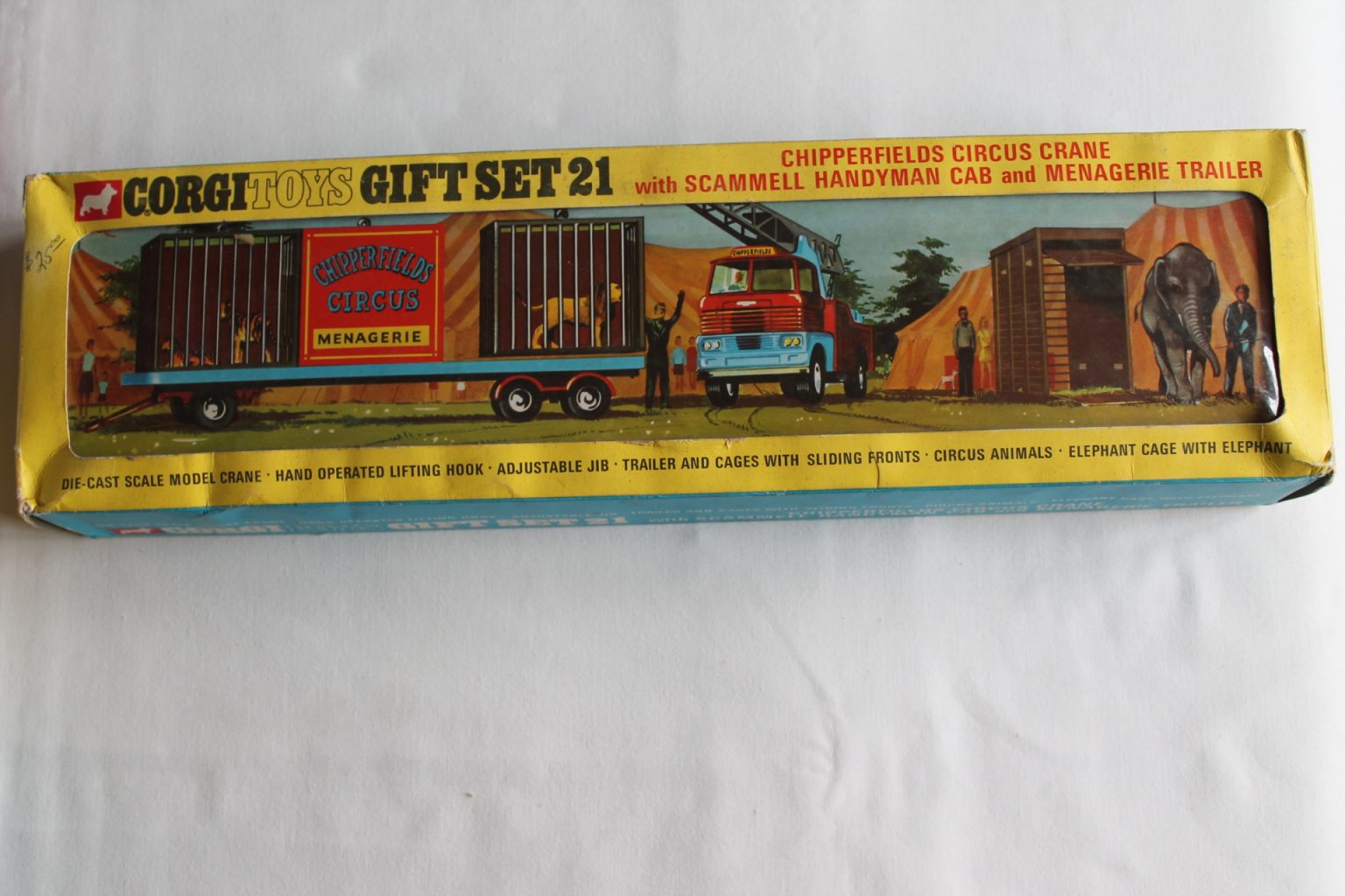 Corgi Toys Gift Set 21 Chipperfields Circus Crane & Menagerie Trailer ...