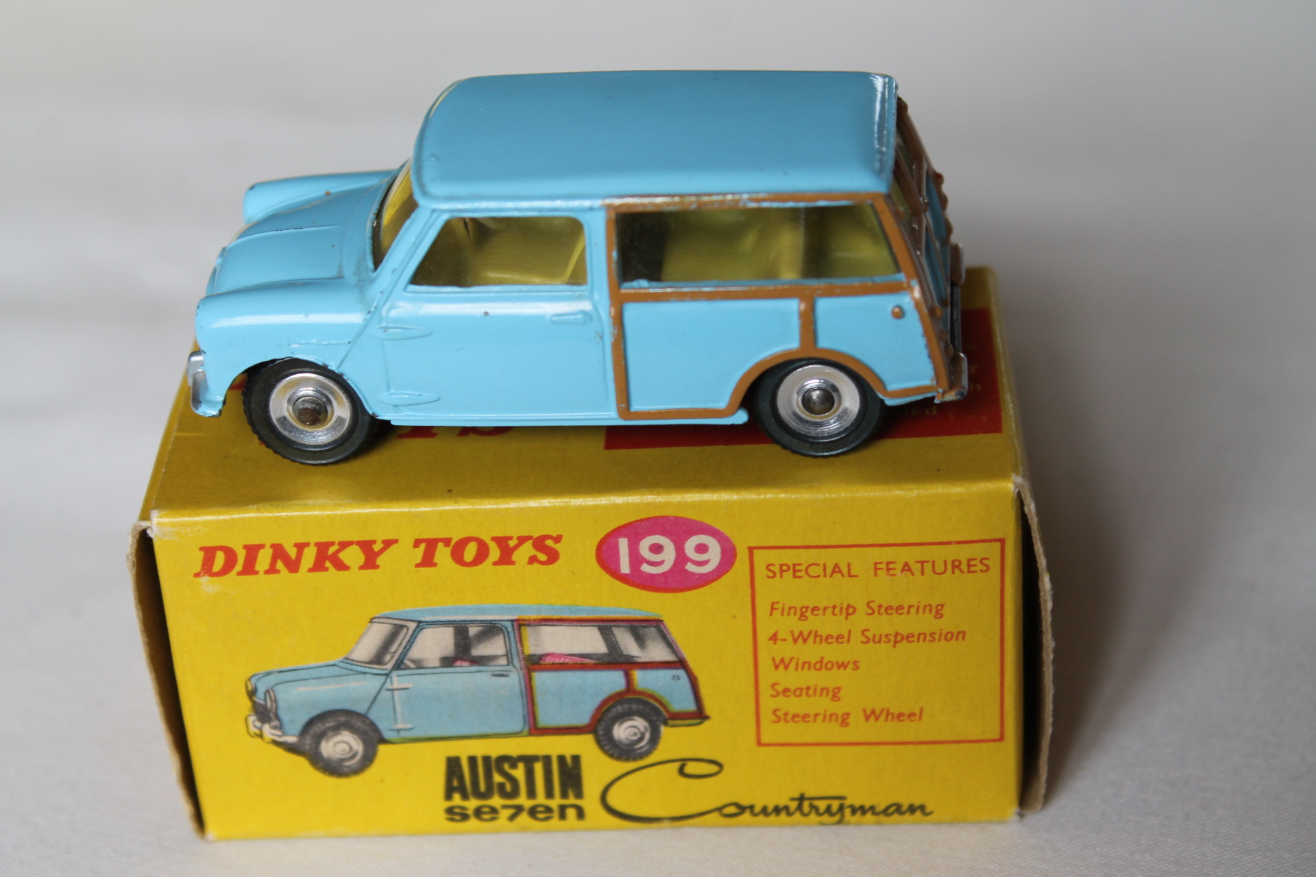 Dinky Toys 199 Austin Seven. Blue with YELLOW interior - Diecast