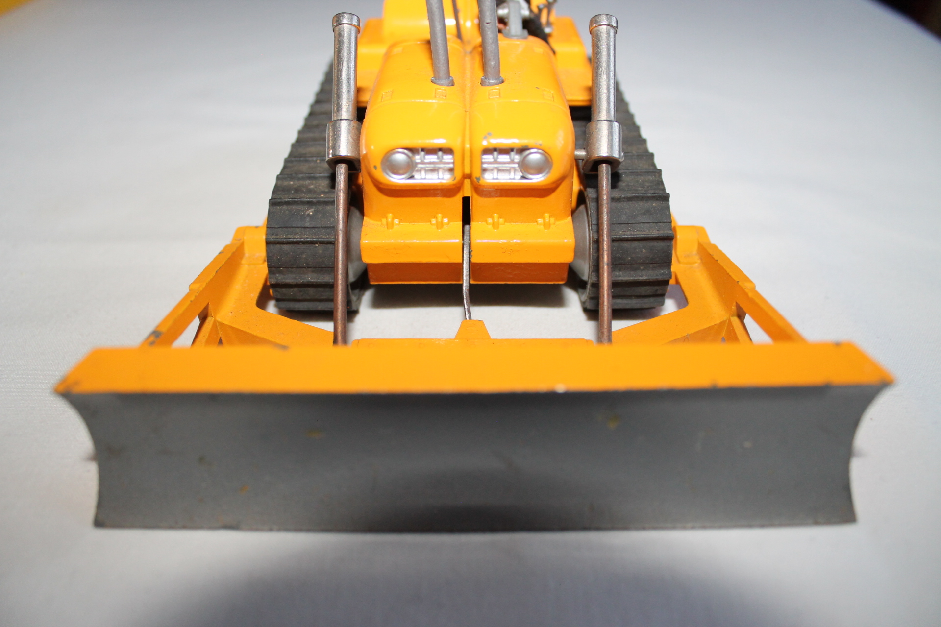 Corgi 1107 Euclid TC-12 Tractor & and Dozer Blade