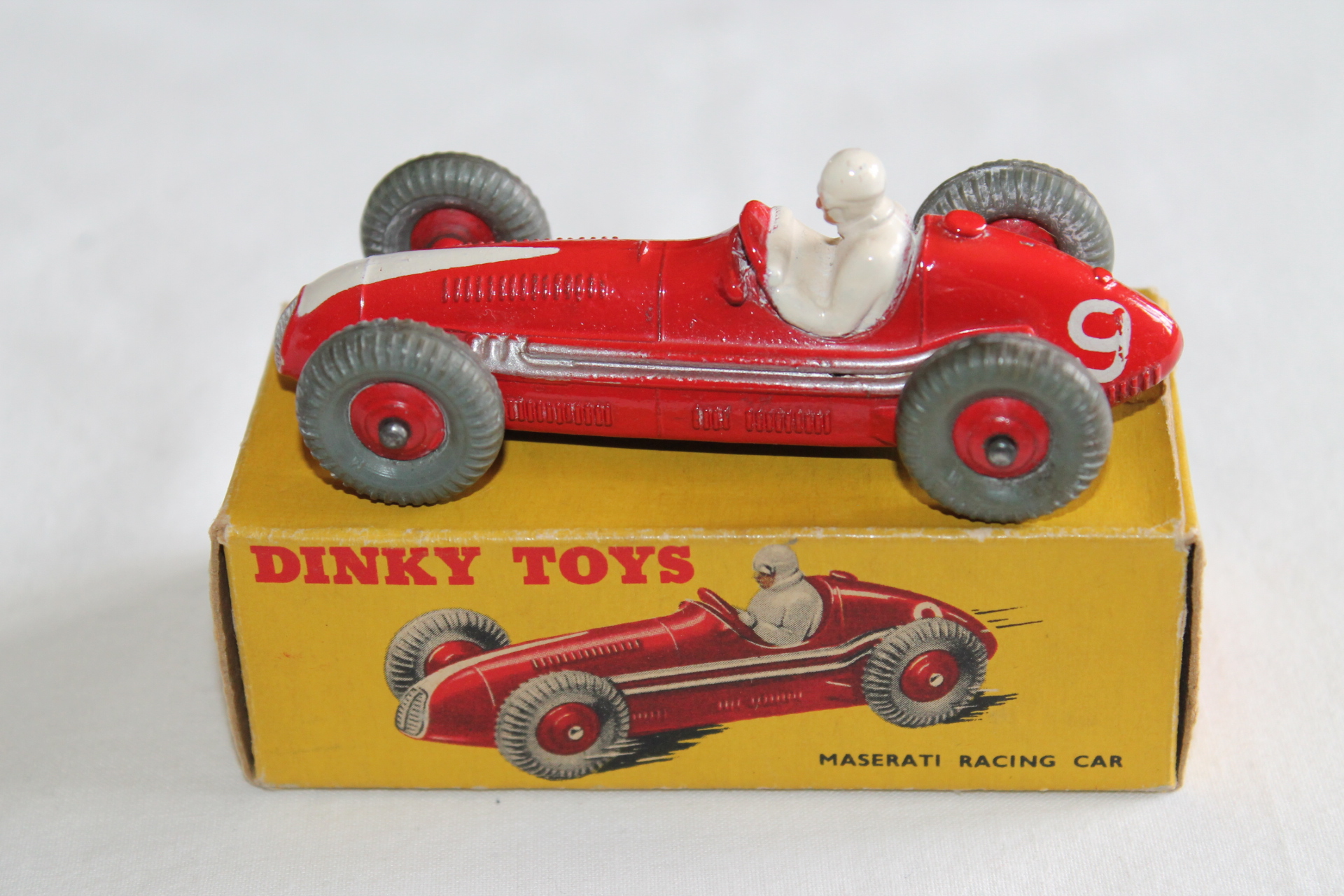 Dinky Toys 023N Maserati Racing Car - Diecast