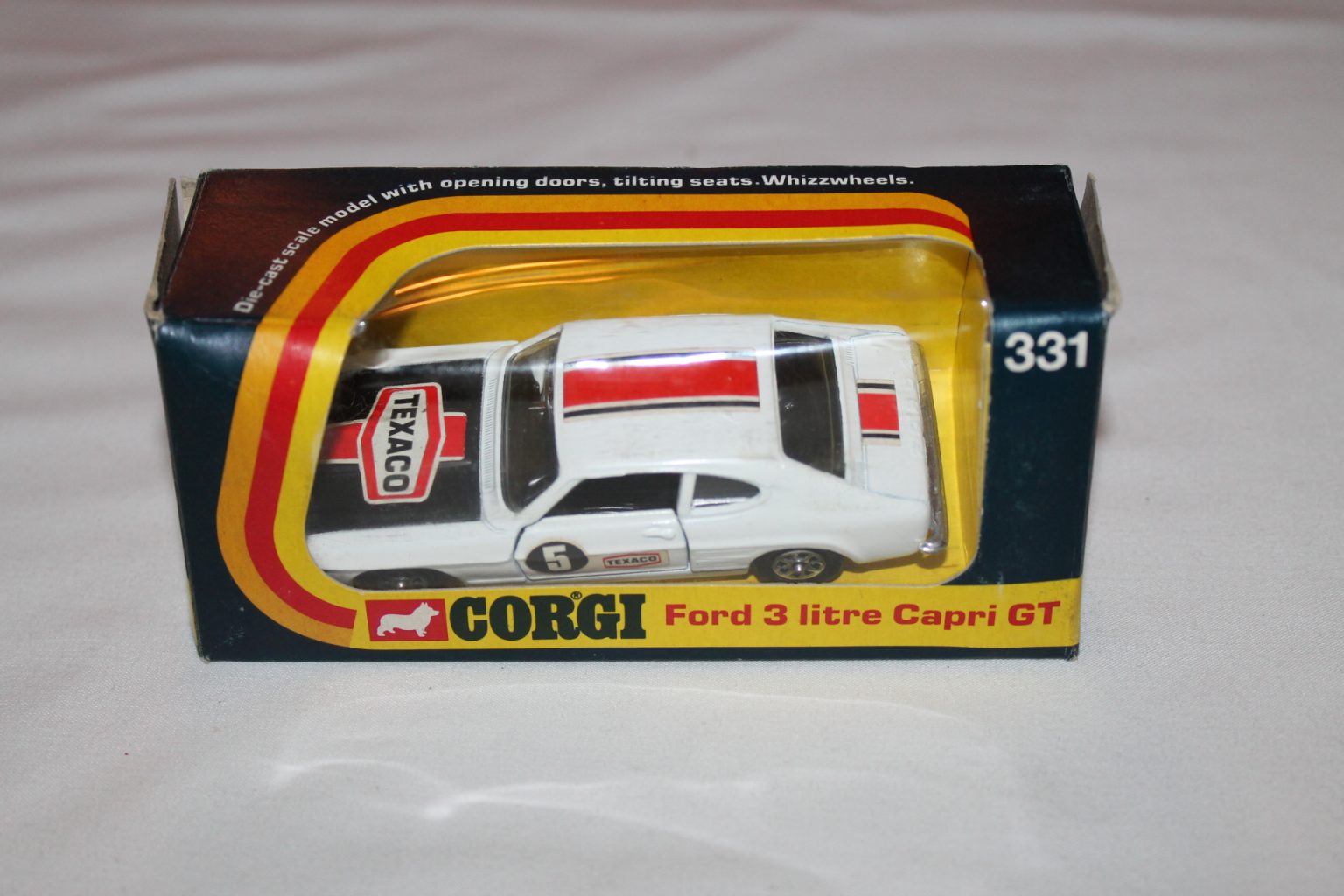 Corgi 331 Ford 3 Litre Capri GT | white | Almost Mint
