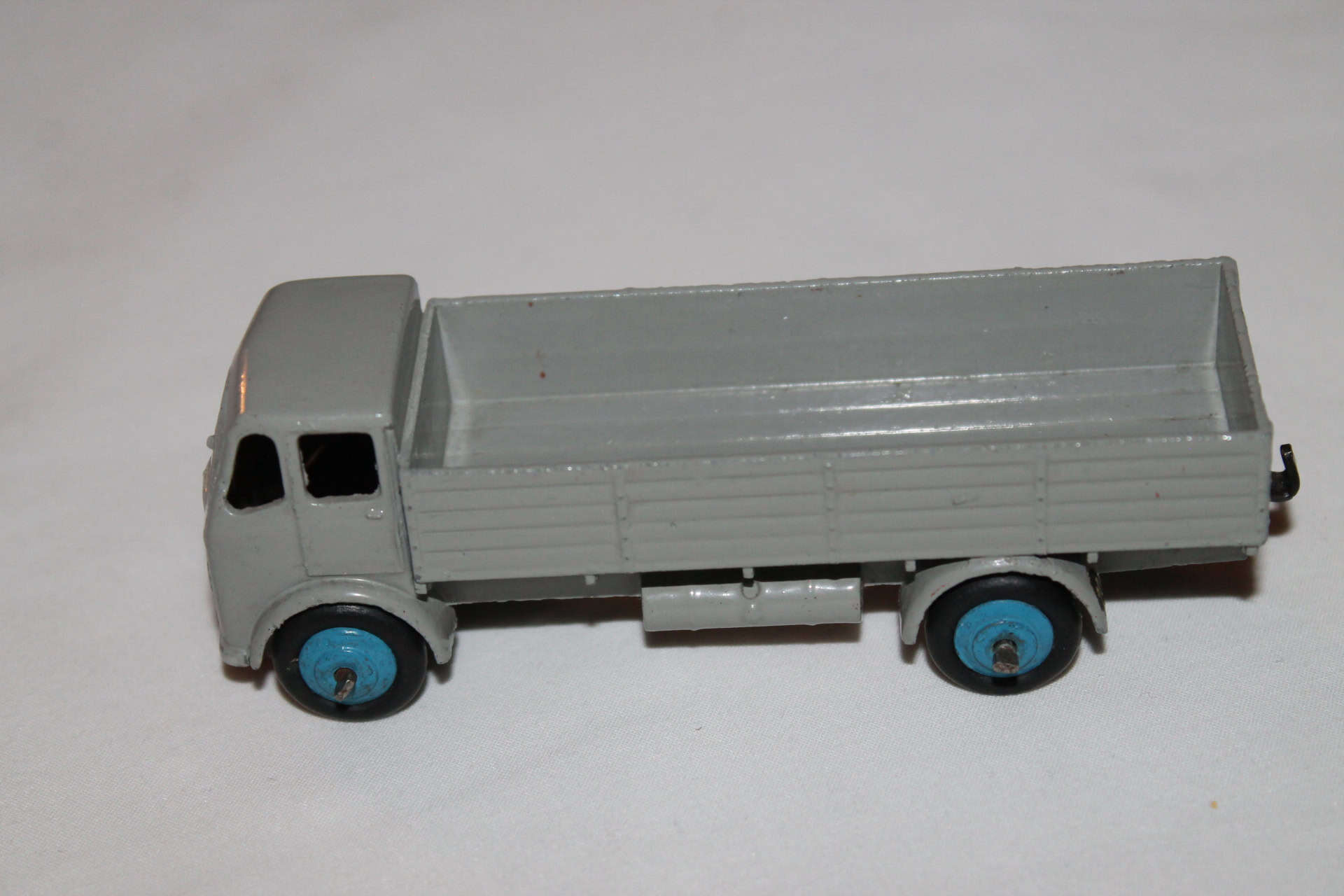 Dinky Toys 025R Forward Control Lorry - Diecast