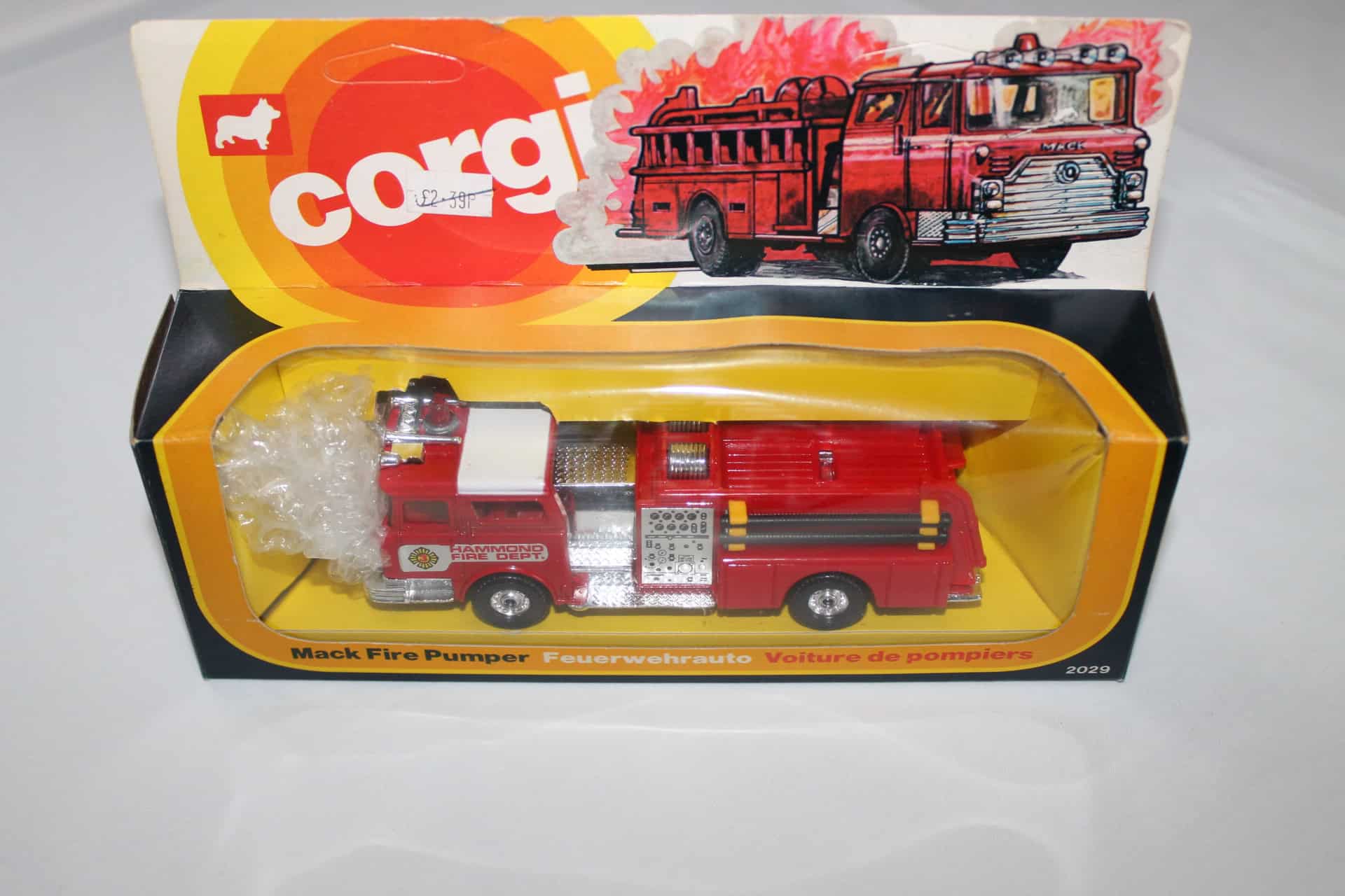 Corgi 2029 Mack Fire Engine | red and white roof | Mint