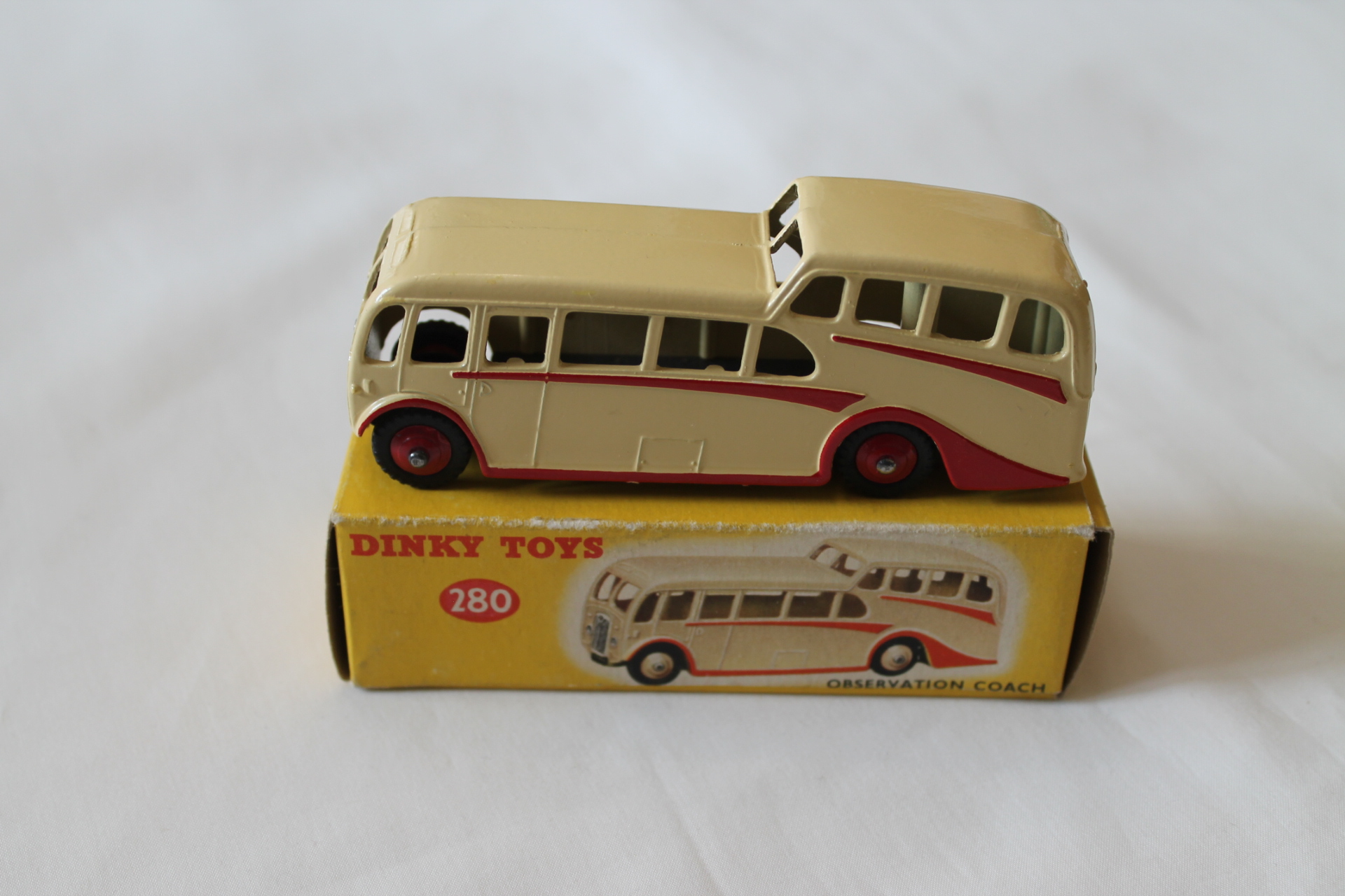 280 Dinky Toys Observation Coach - Diecast