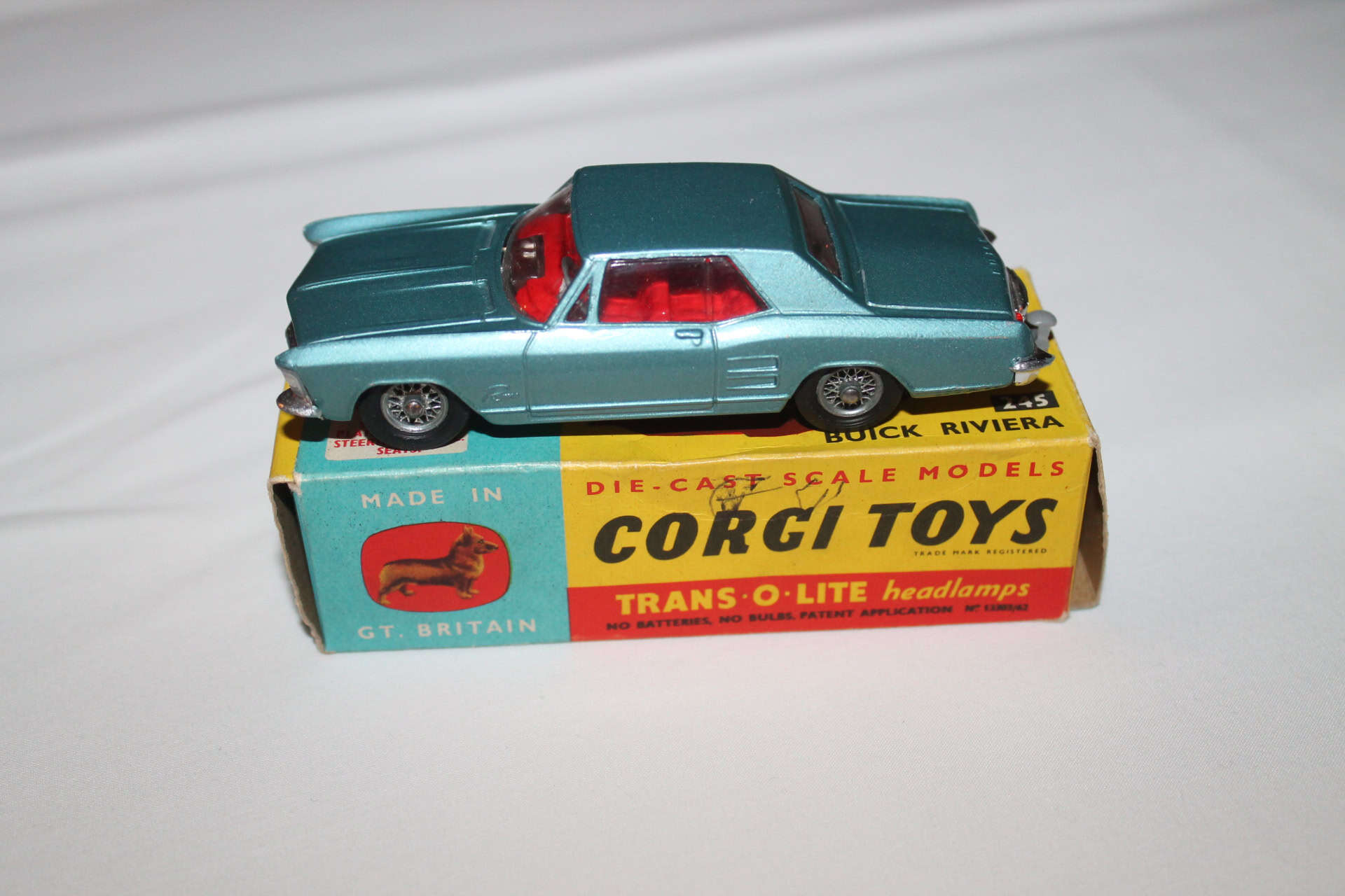 Corgi 245 Buick Riviera | the shade of metallic blue | Mint