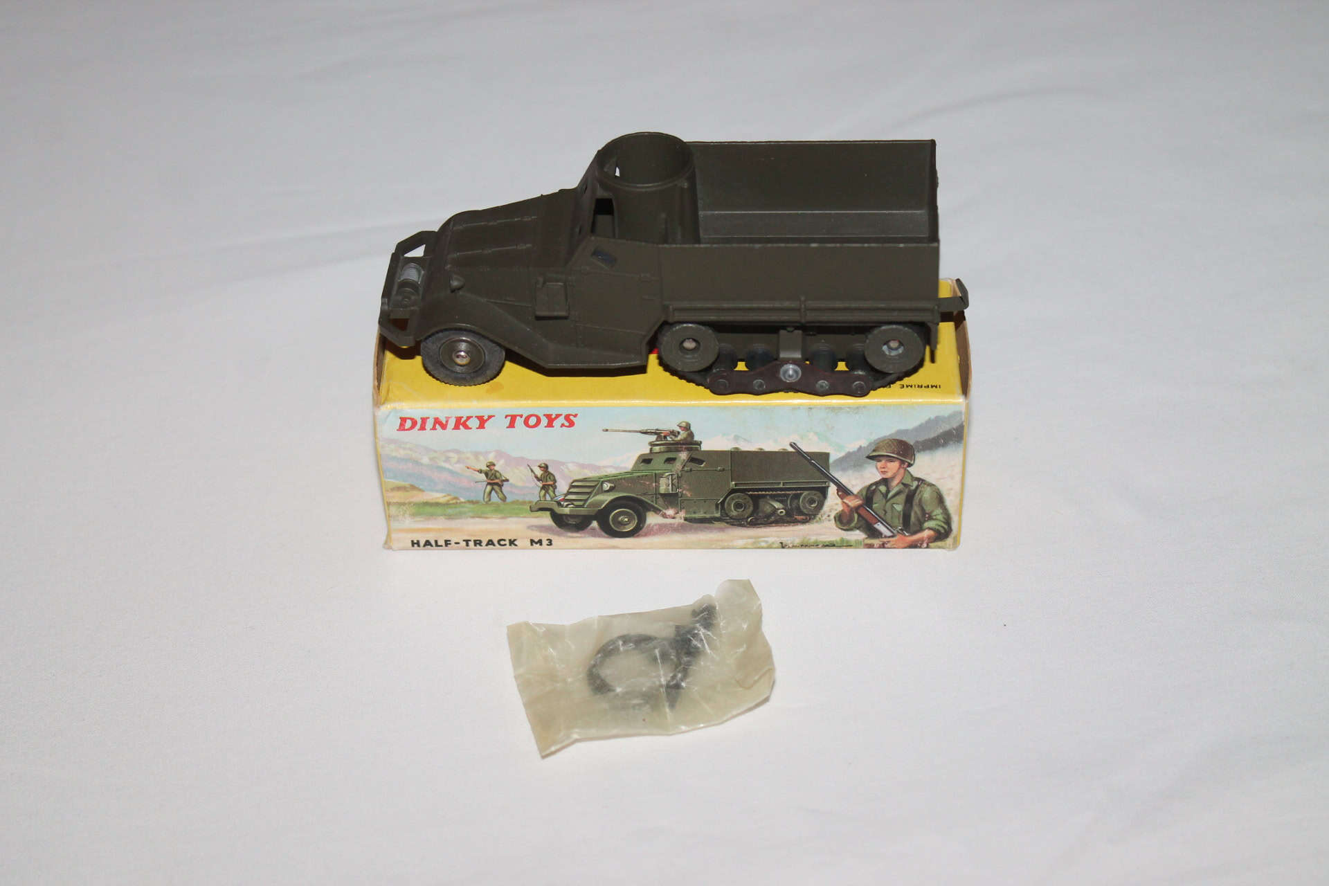 Dinky 822 Army Half-Track M3 | drab green | Mint | Lincoln