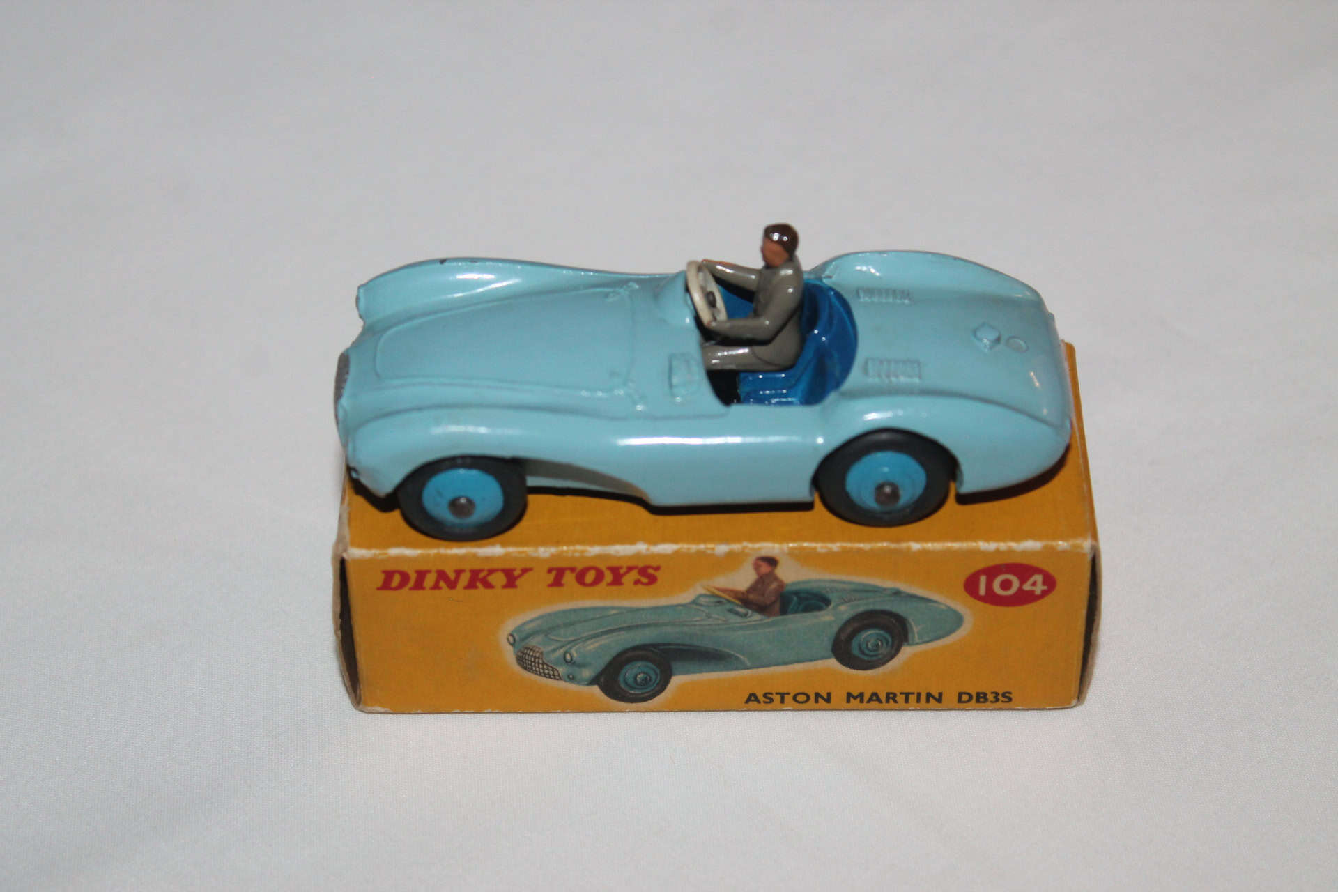 Dinky 104 Aston Martin DB3S | Mint