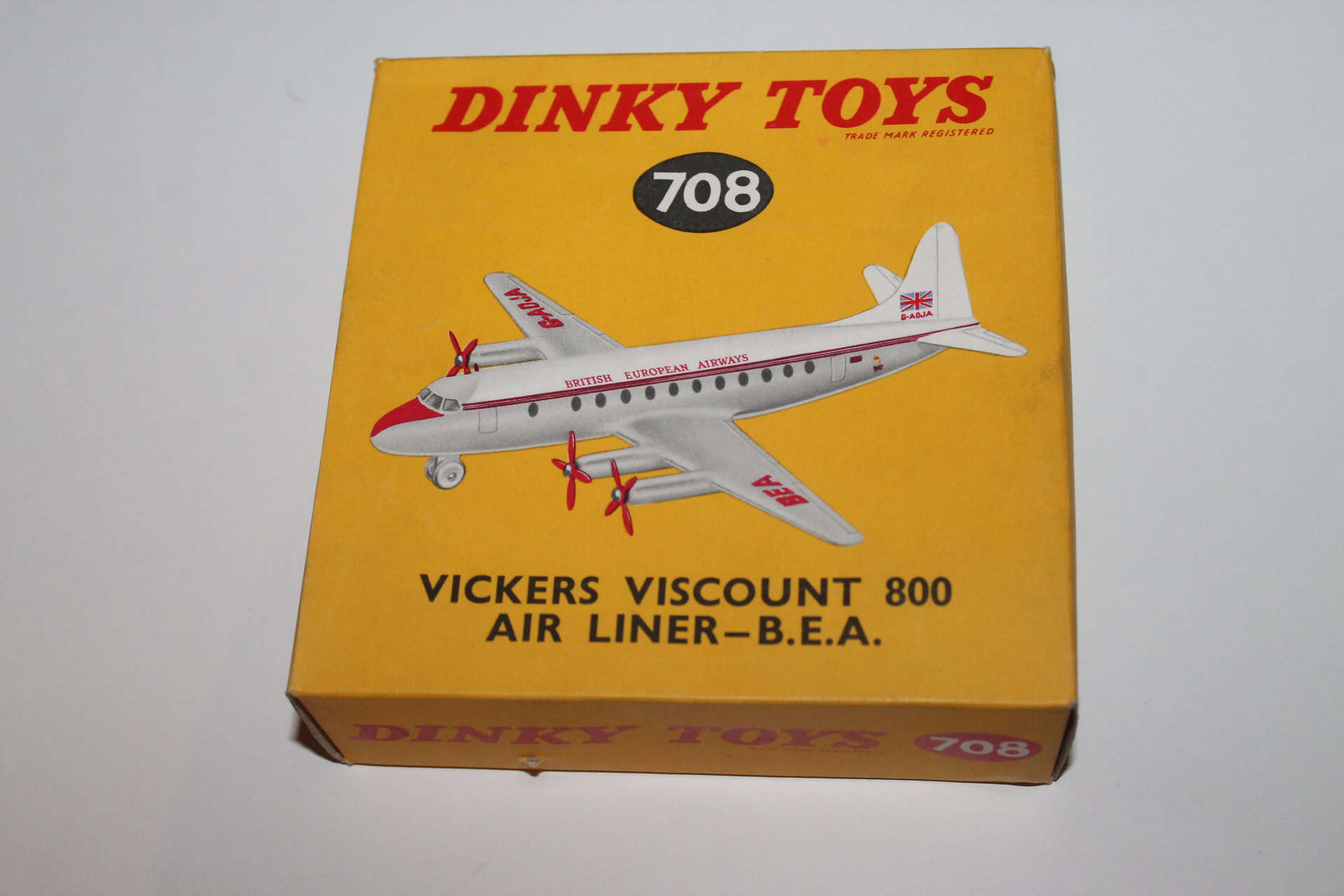 Dinky Toys 708 Vickers Viscount 800 Air Liner-B.E.A. - Diecast